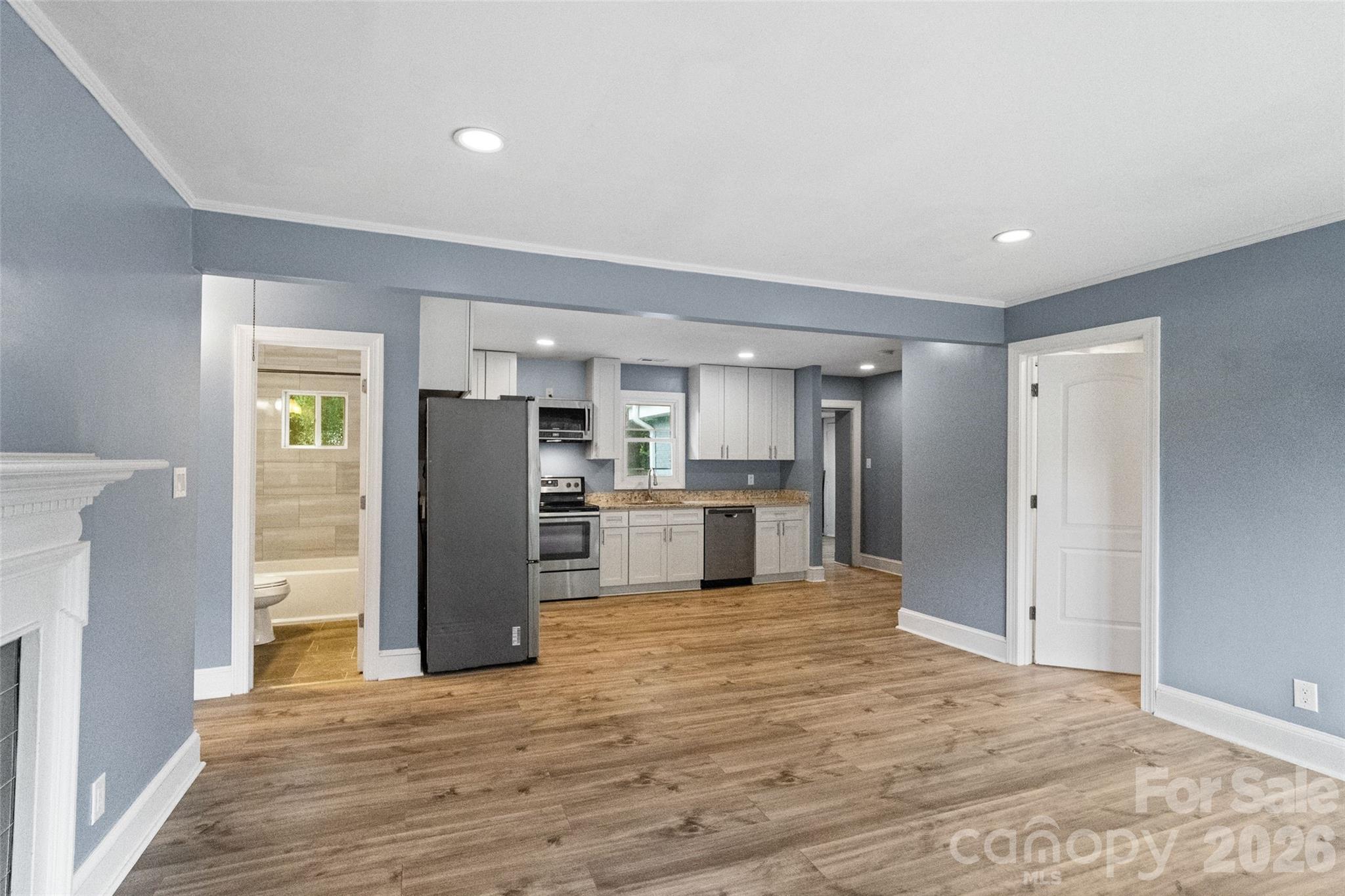 Photo 3 of 1626 Taylor Avenue, Charlotte, NC