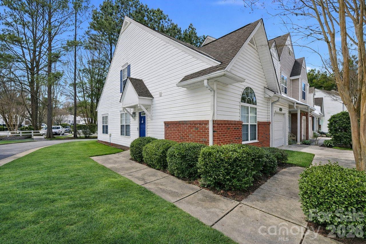 Home for sale at 8221 Christmas Court, Charlotte, NC — photo 1 of 35
