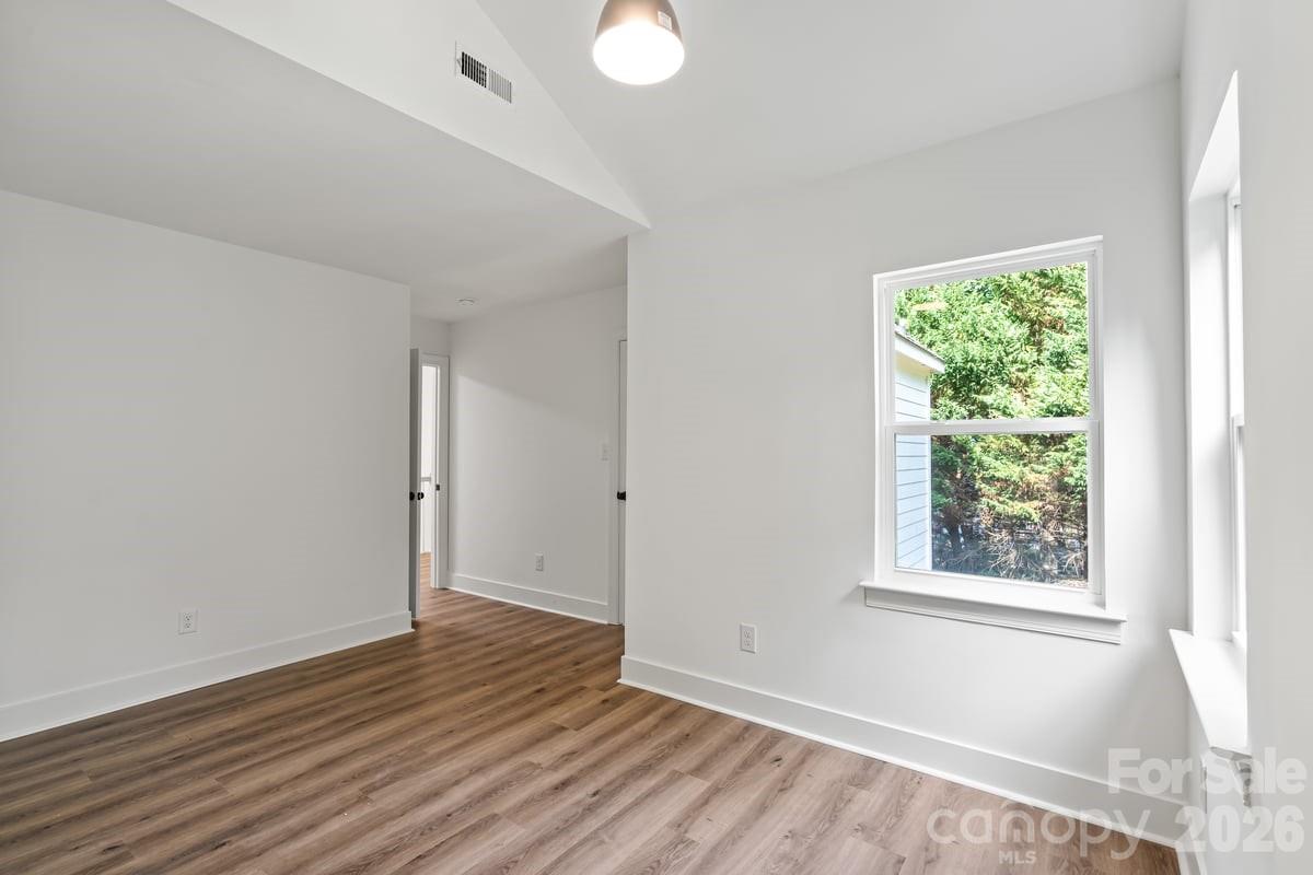 Photo 38 of 2033 Colony Hill Drive, Charlotte, NC