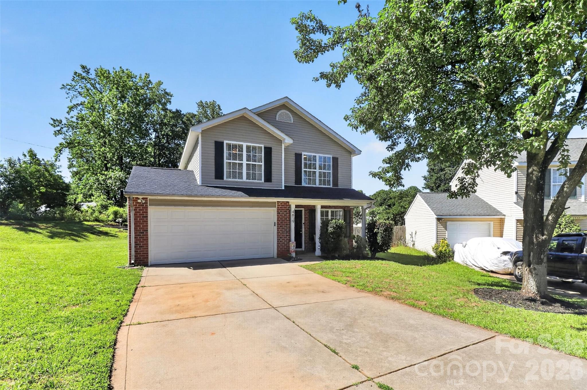 Photo 2 of 4819 Hopewood Lane, Charlotte, NC