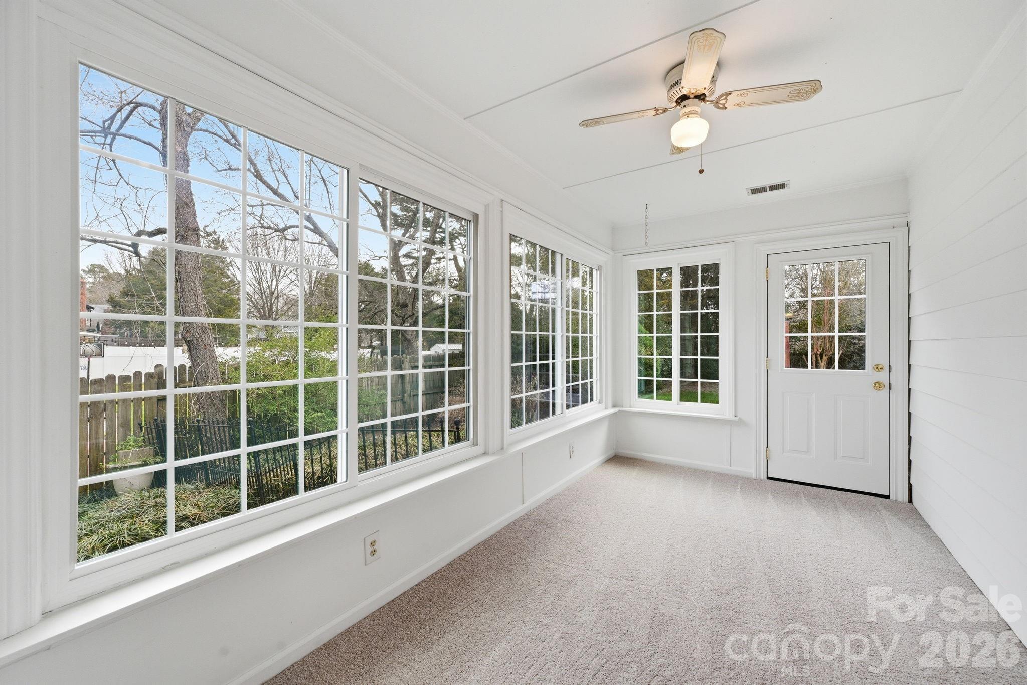 Photo 18 of 2717 Olde Whitehall Road, Charlotte, NC