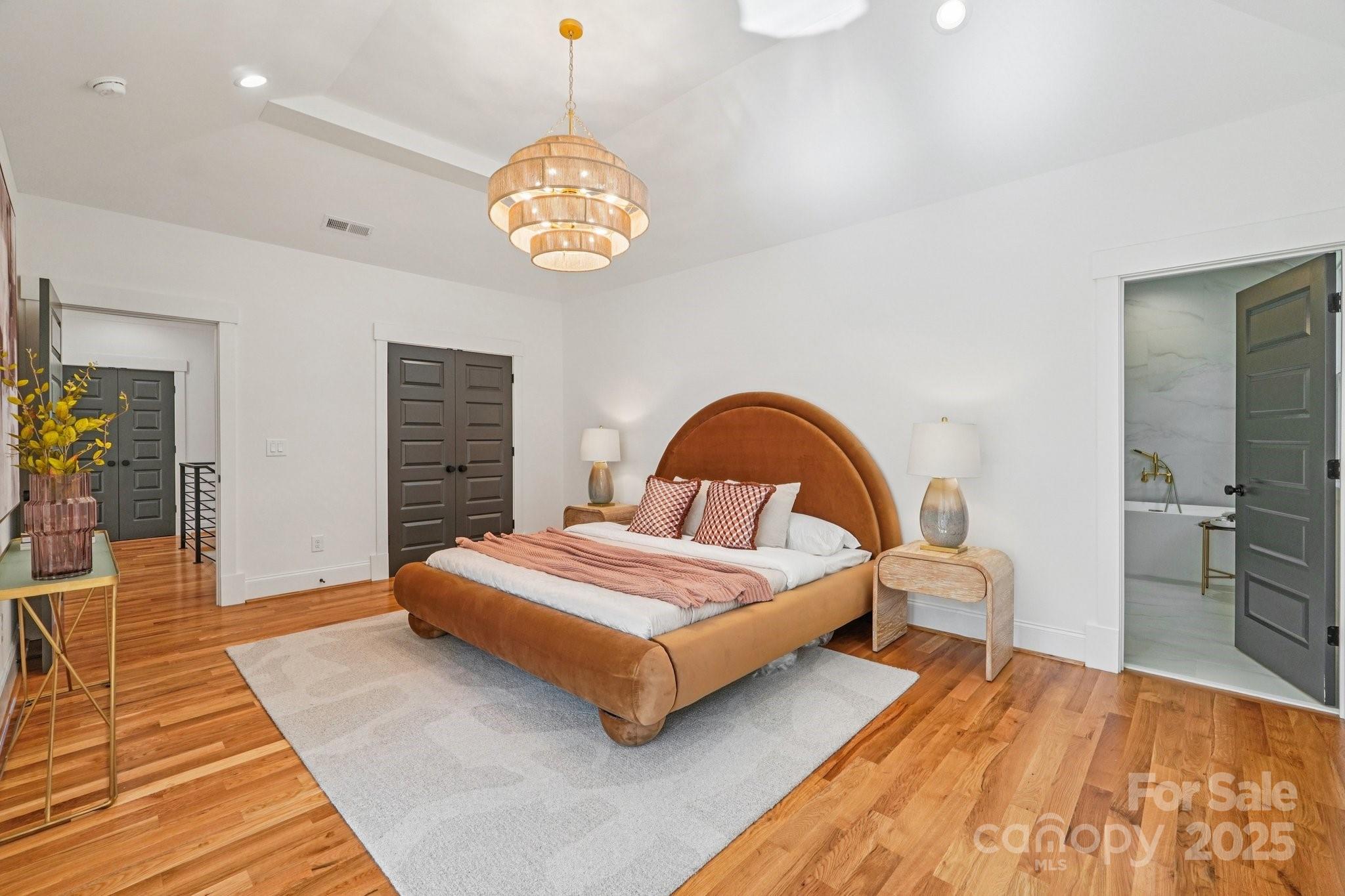 Photo 37 of 132 Sardis Lane, Charlotte, NC