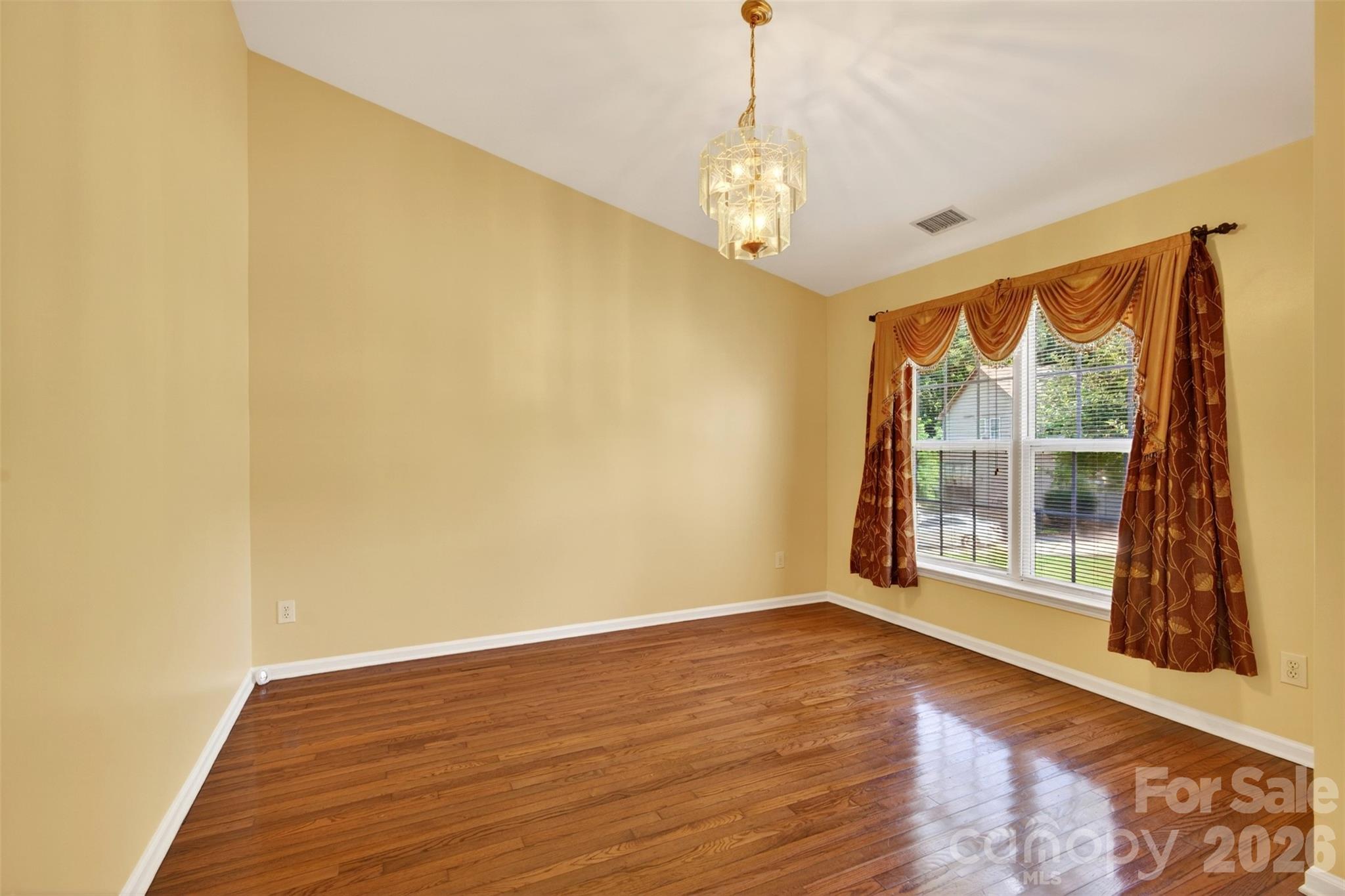 Photo 8 of 2539 Thornfield Road, Charlotte, NC
