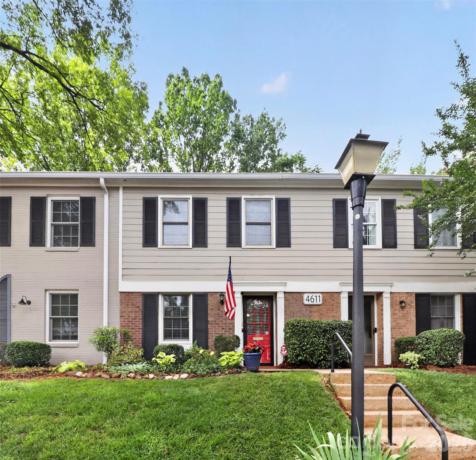 Photo 3 of 4611 Hedgemore DriveC, Charlotte, NC