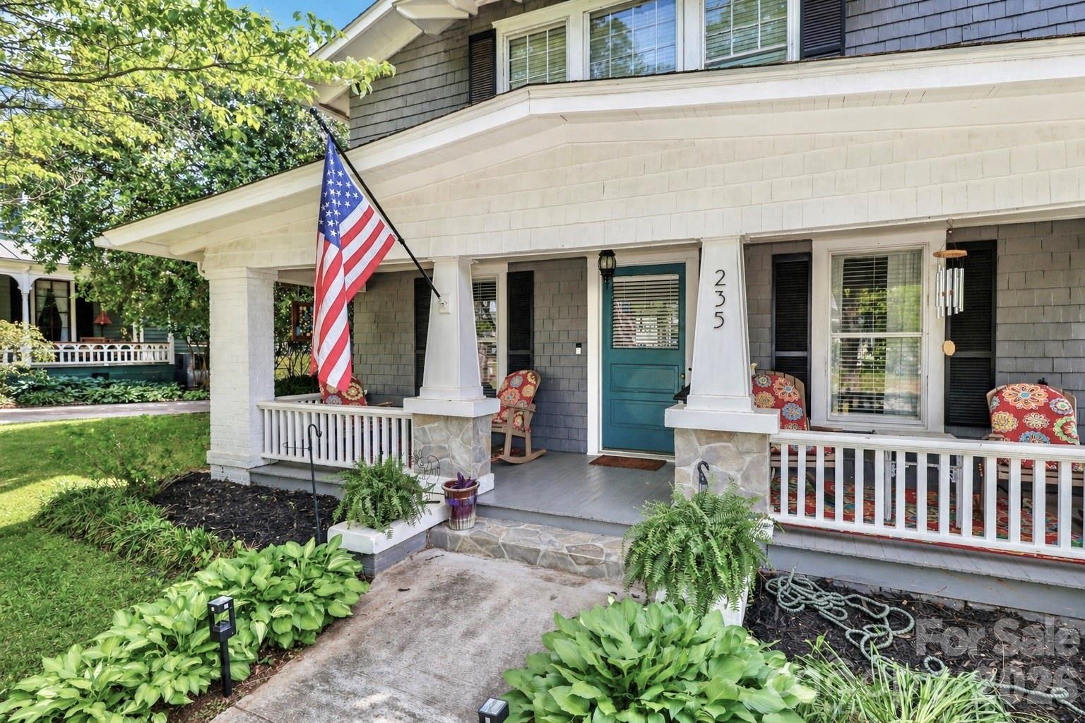 235 N Race Street, Statesville, NC - photo 4 of 38