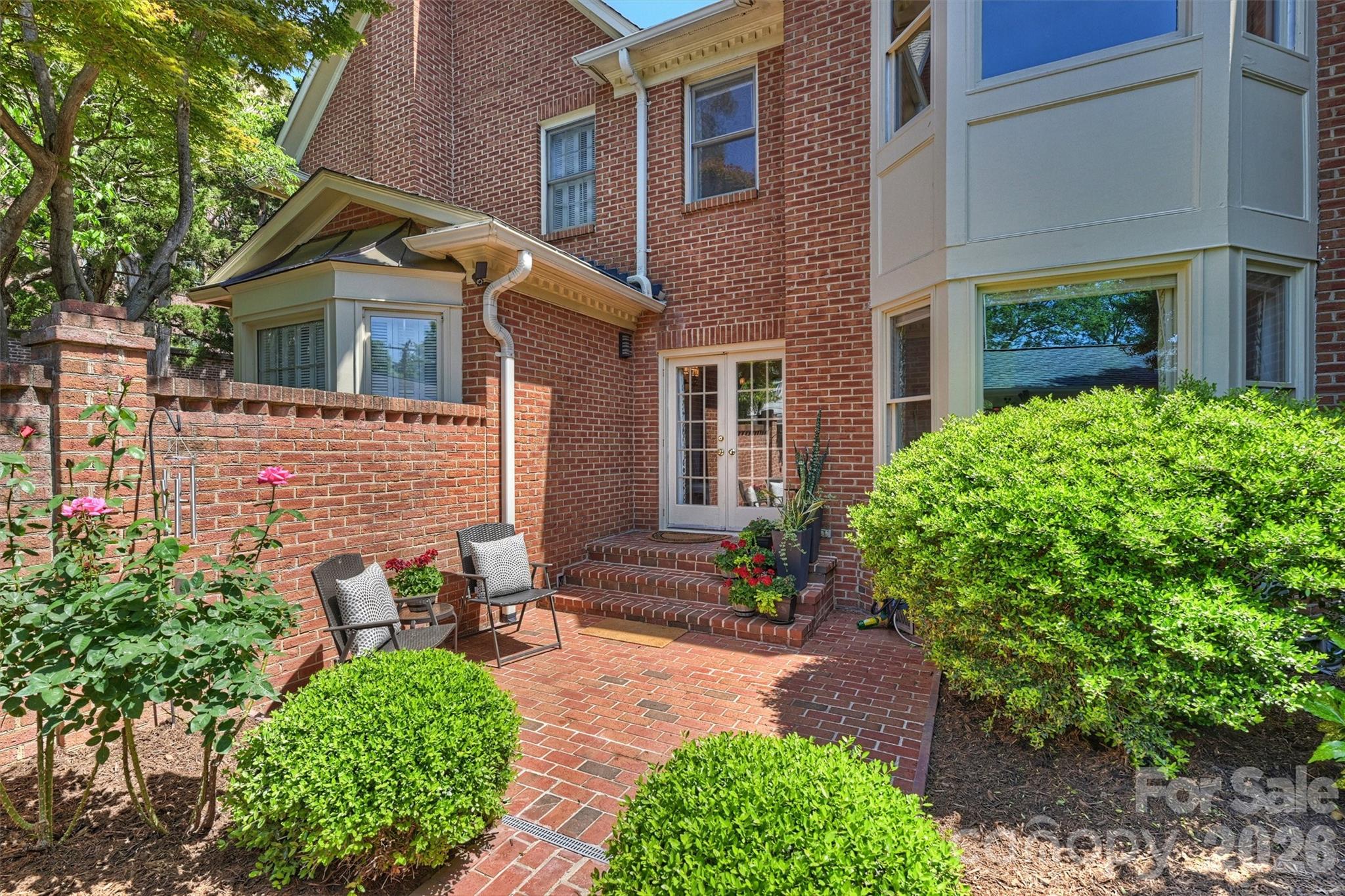 Photo 40 of 2320 Selwyn Avenue, Charlotte, NC