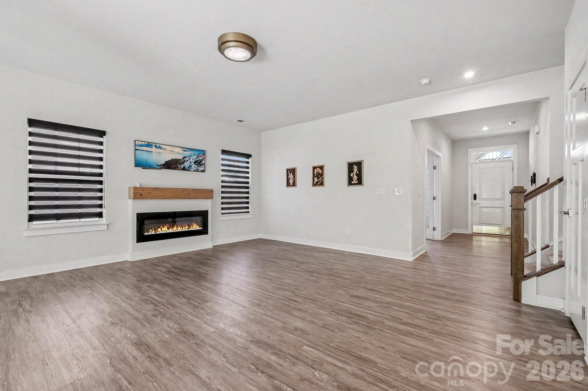 Photo 8 of 10344 Paper Birch Drive, Charlotte, NC