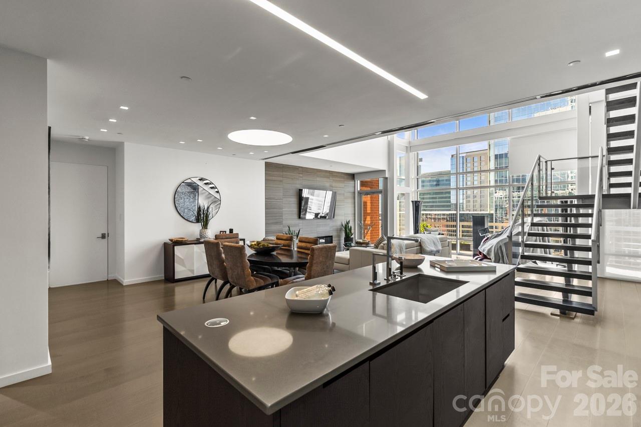 Photo 8 of 435 S Tryon Street901, Charlotte, NC