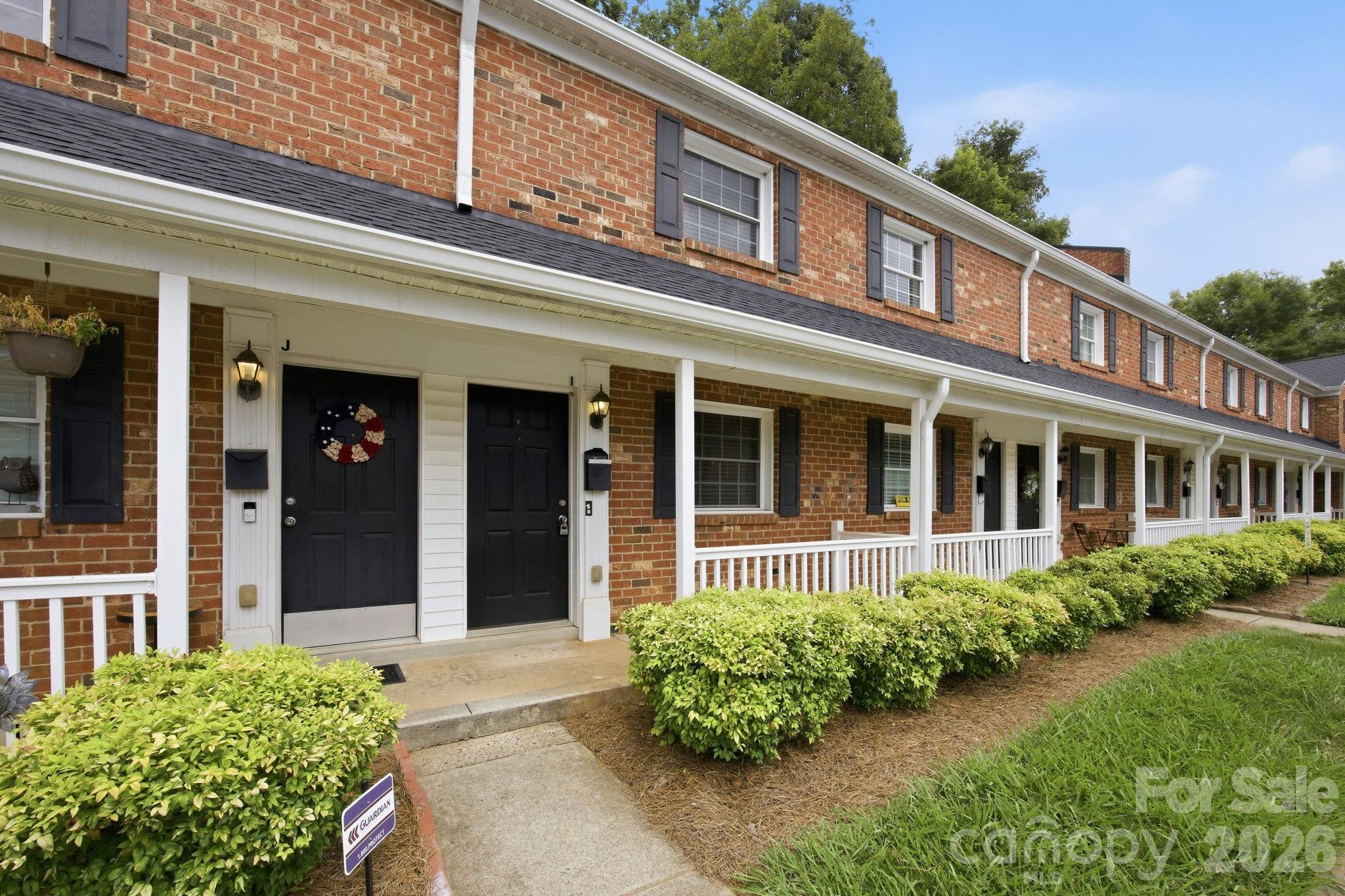 Photo 5 of 1215 Green Oaks LaneI, Charlotte, NC