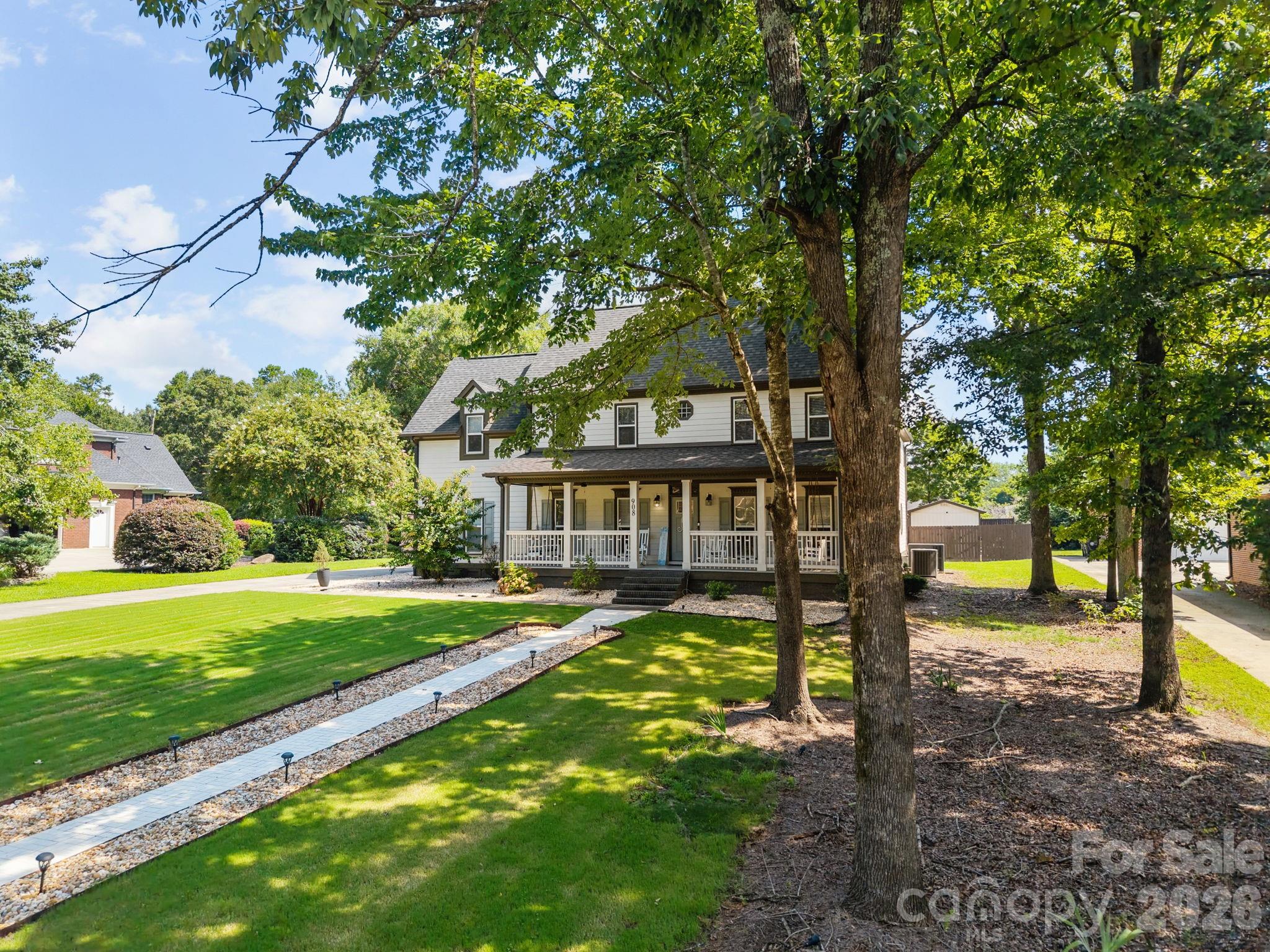 908 Woodhurst Drive, Wesley Chapel, NC - photo 5 of 49