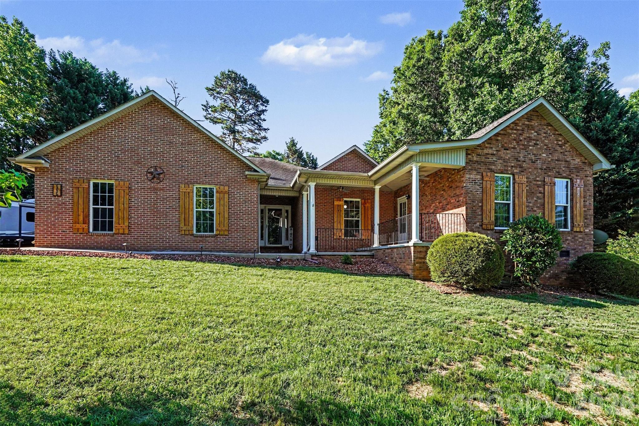 Photo 2 of 6826 Teal Drive, Denver, NC