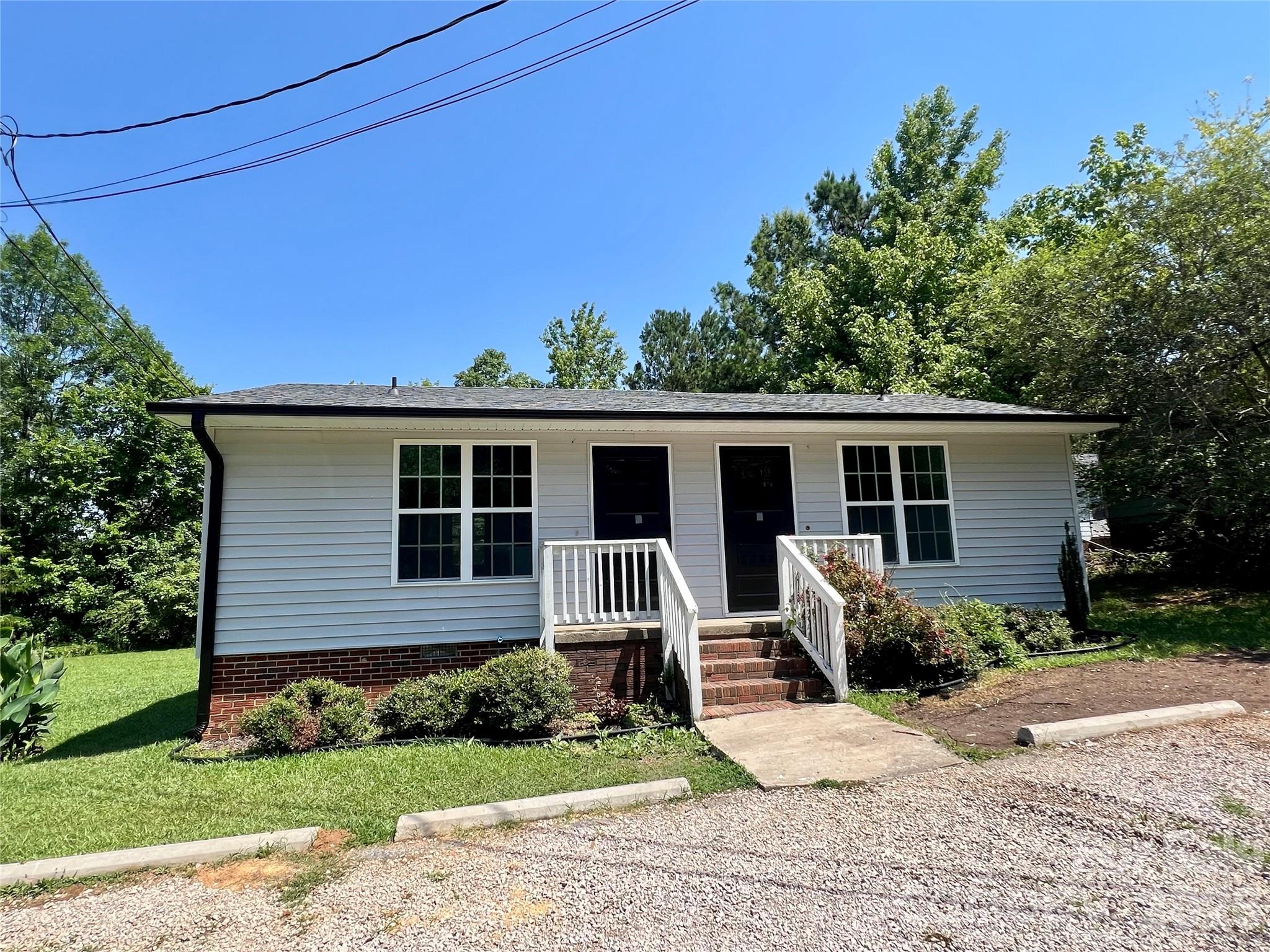 Photo 2 of 1316 - 1318 Old Landsford Road, Lancaster, SC