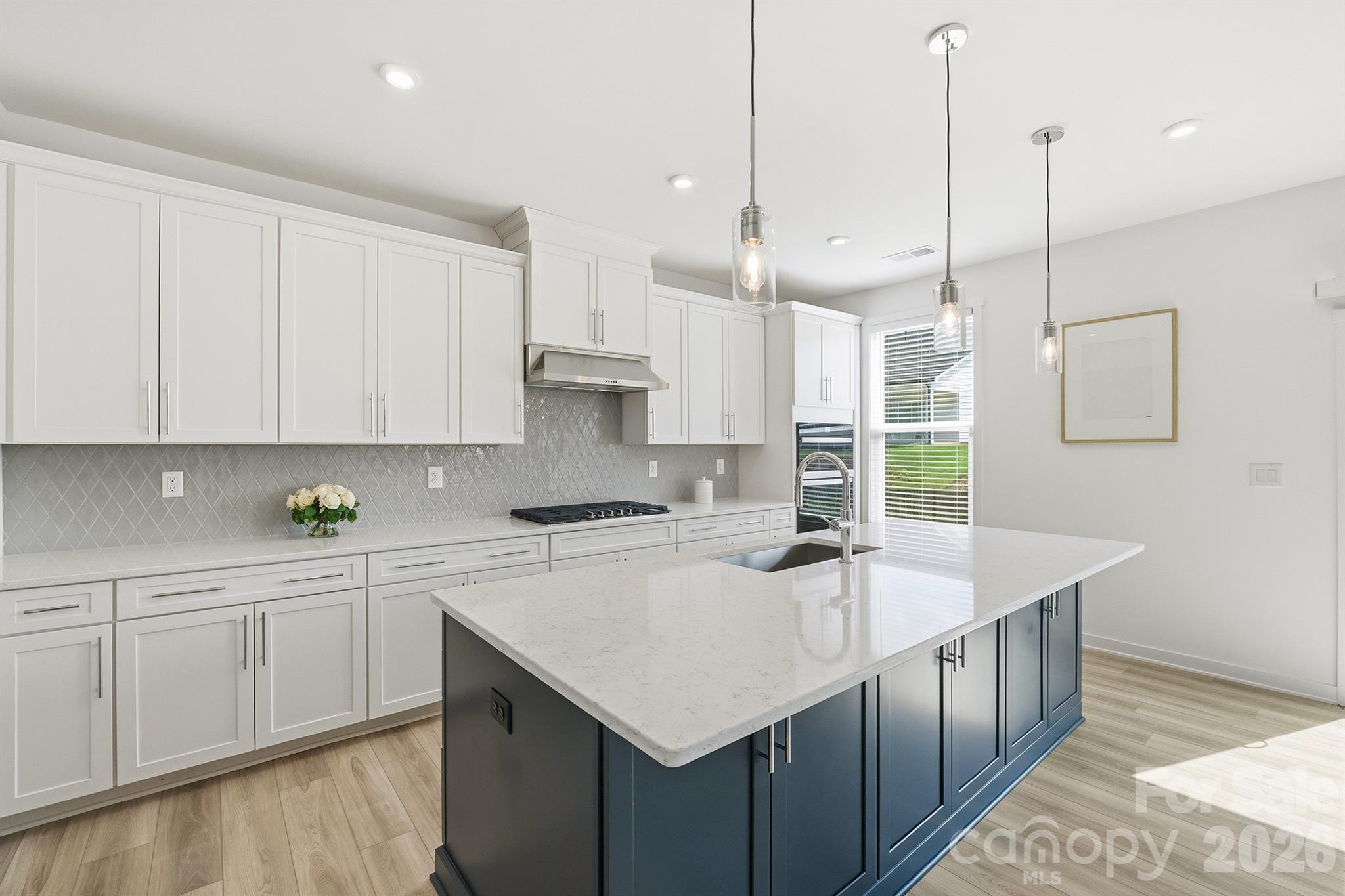 Photo 5 of 6018 Valehaven Place, Charlotte, NC
