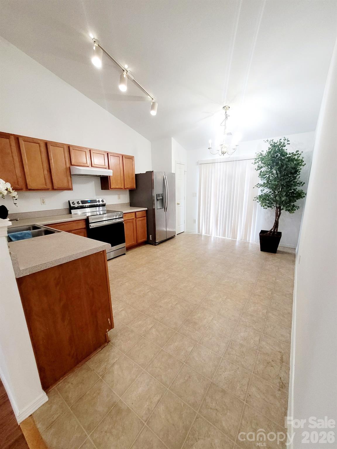 Photo 5 of 2416 Buckleigh Drive, Charlotte, NC