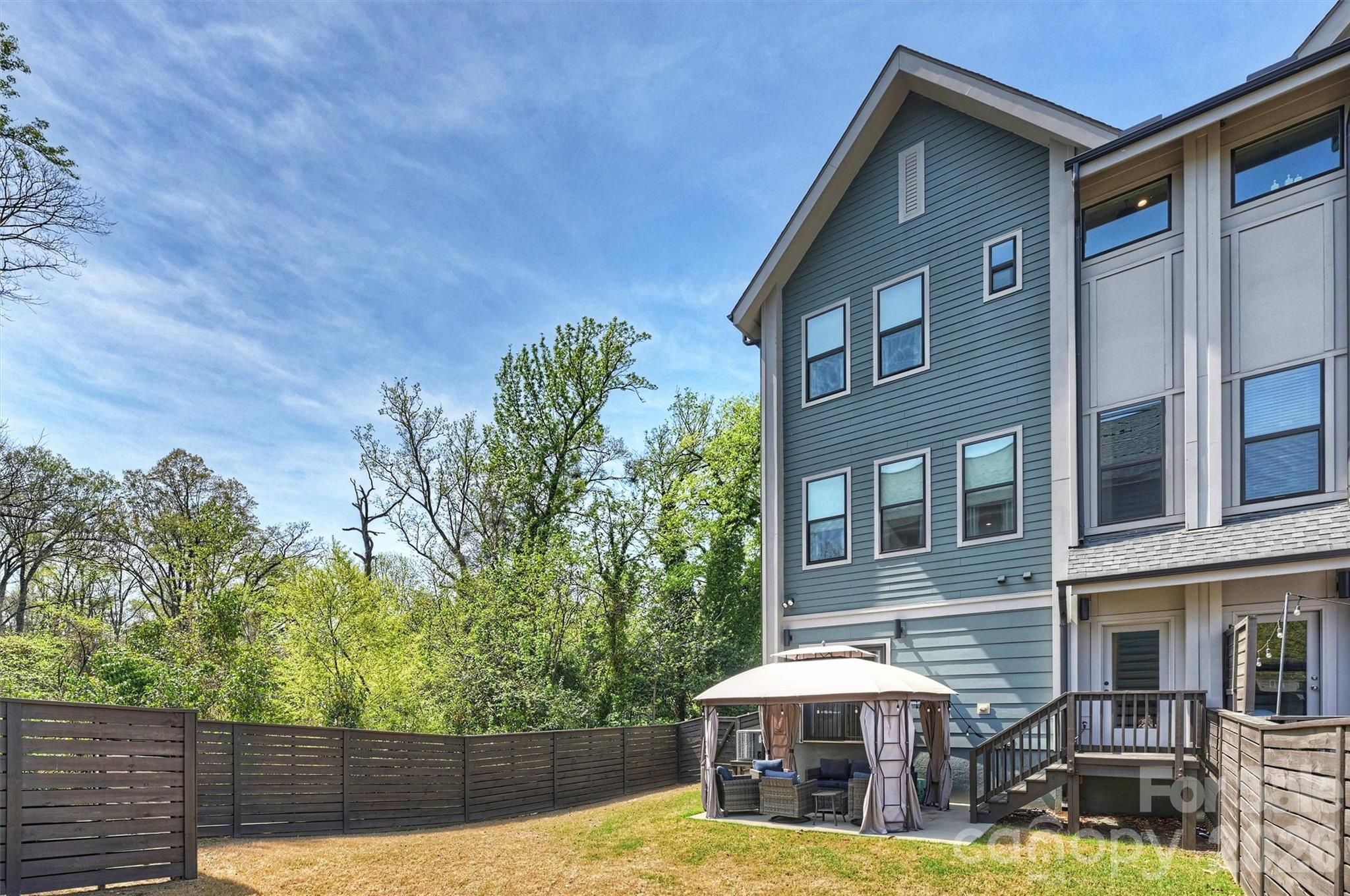 1500 Hawthorne LaneA, Charlotte, NC