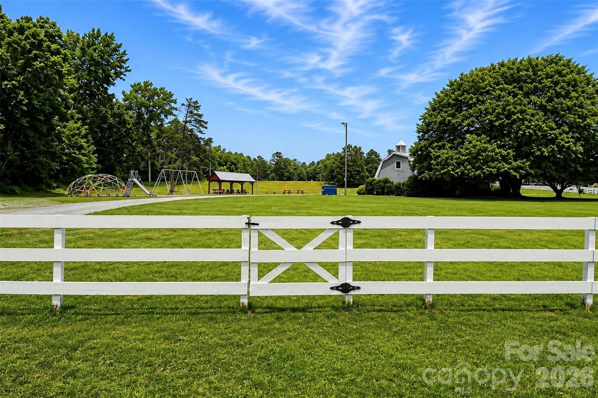 Photo 40 of 7904 Saddleview Court, Charlotte, NC