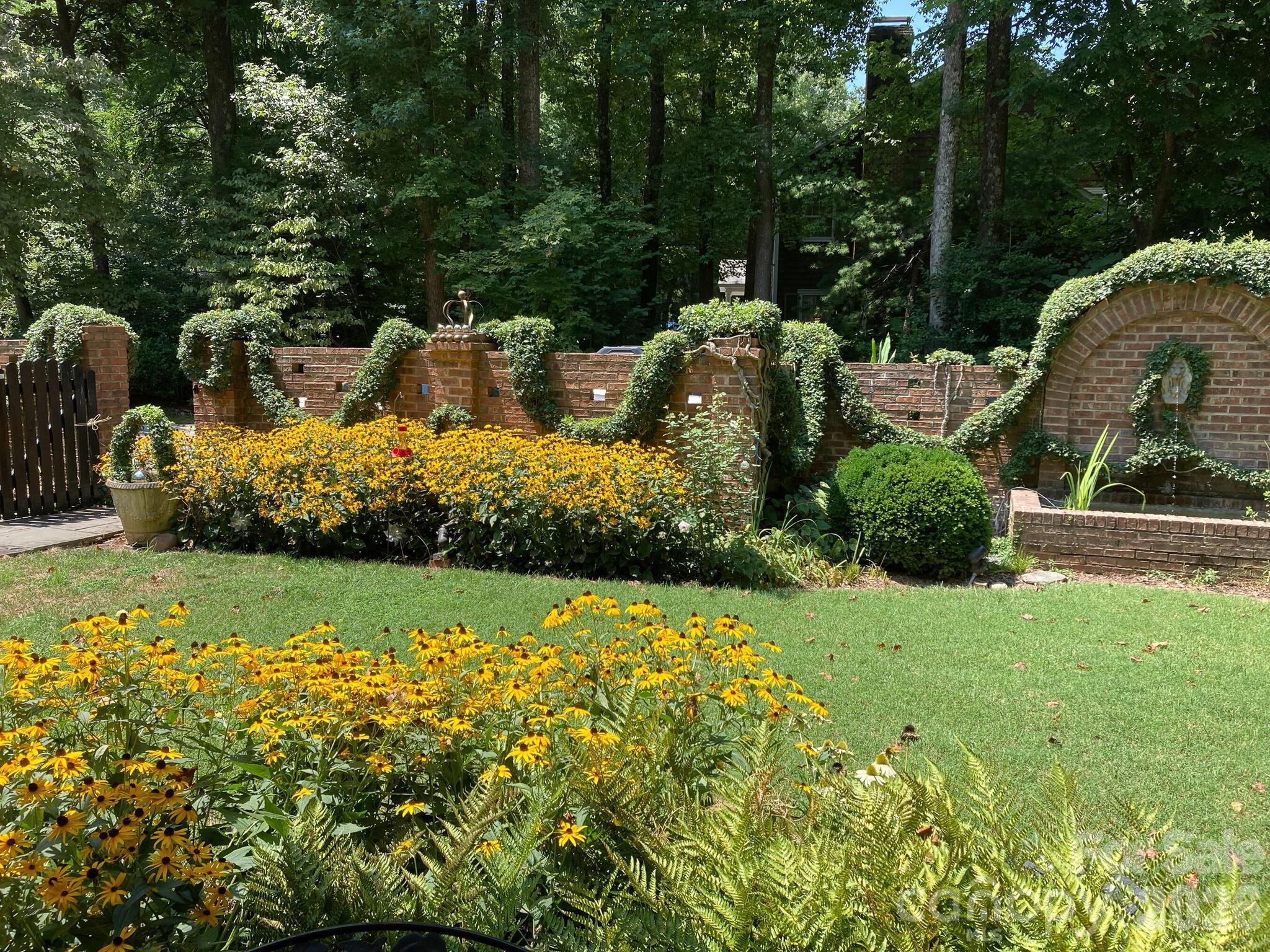Photo 48 of 2424 Richardson Drive, Charlotte, NC