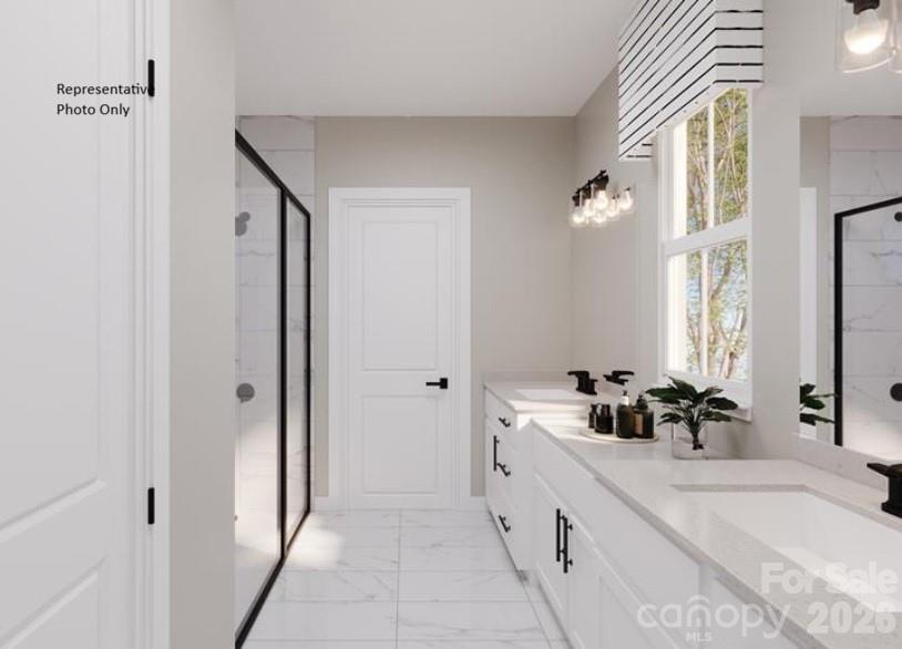 Photo 9 of 2040 Fernway Drive, Charlotte, NC