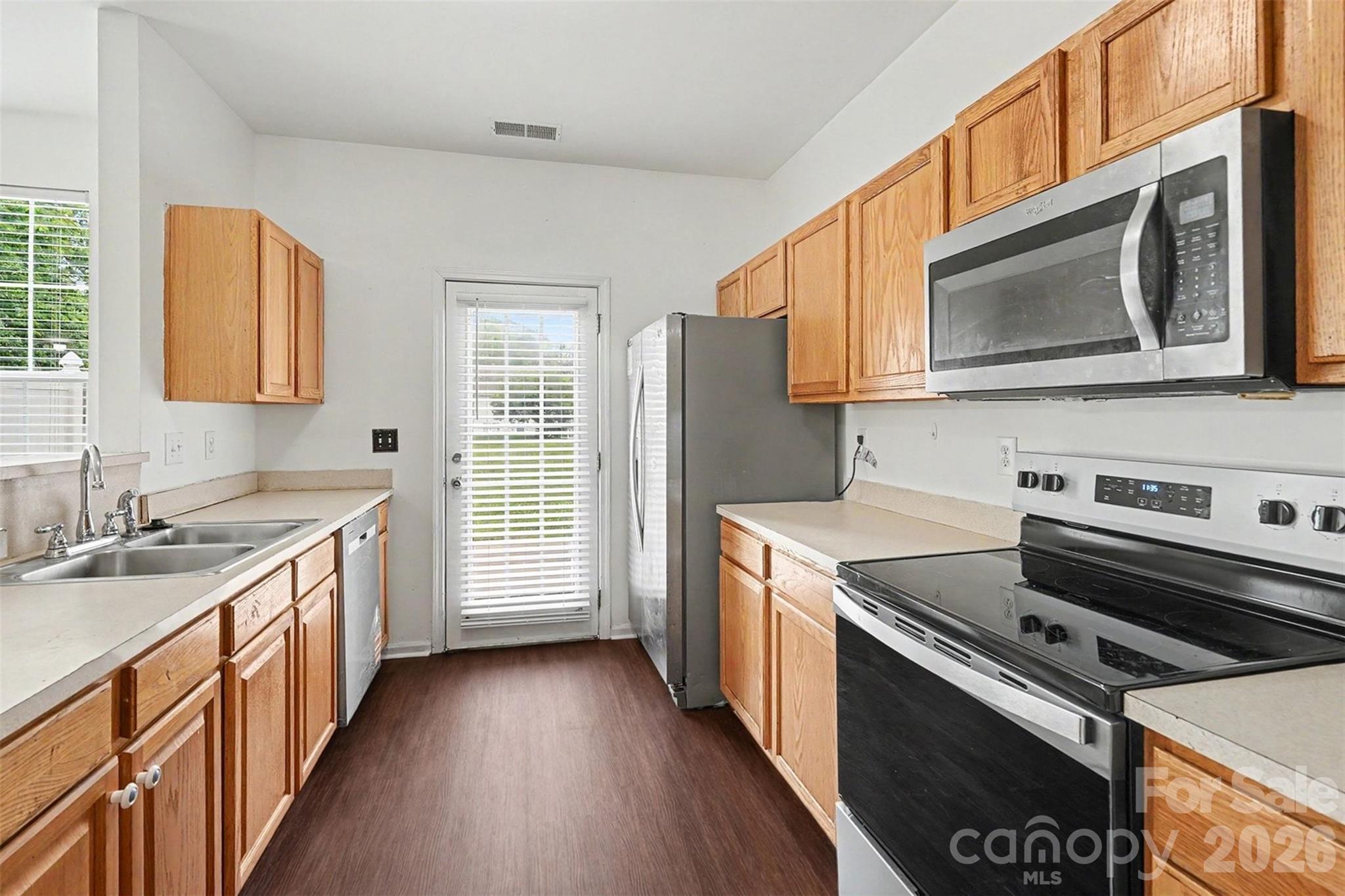 Photo 8 of 7514 Abigail Glen Drive, Charlotte, NC