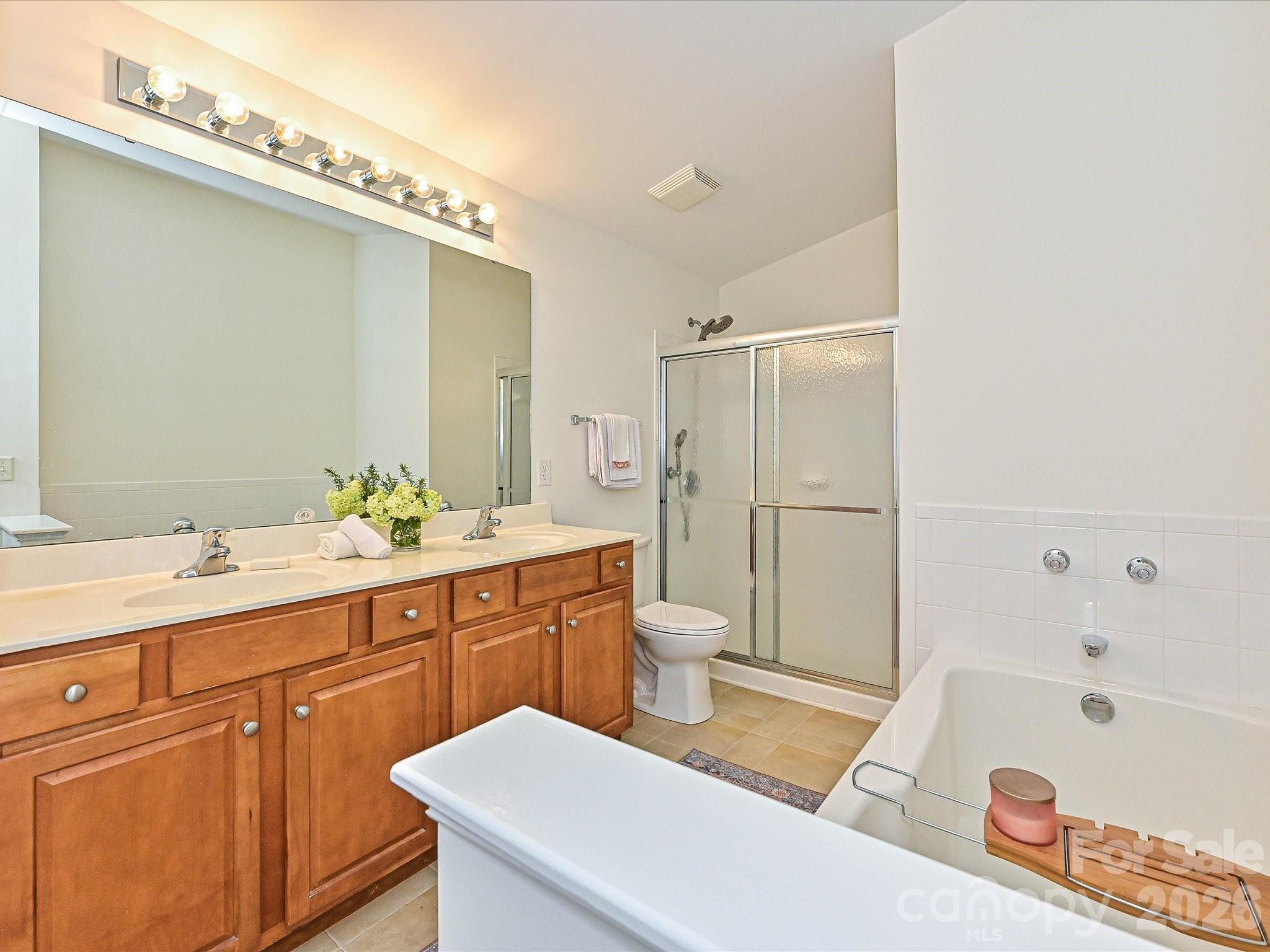 Photo 17 of 11873 Ridgeway Park Drive, Charlotte, NC