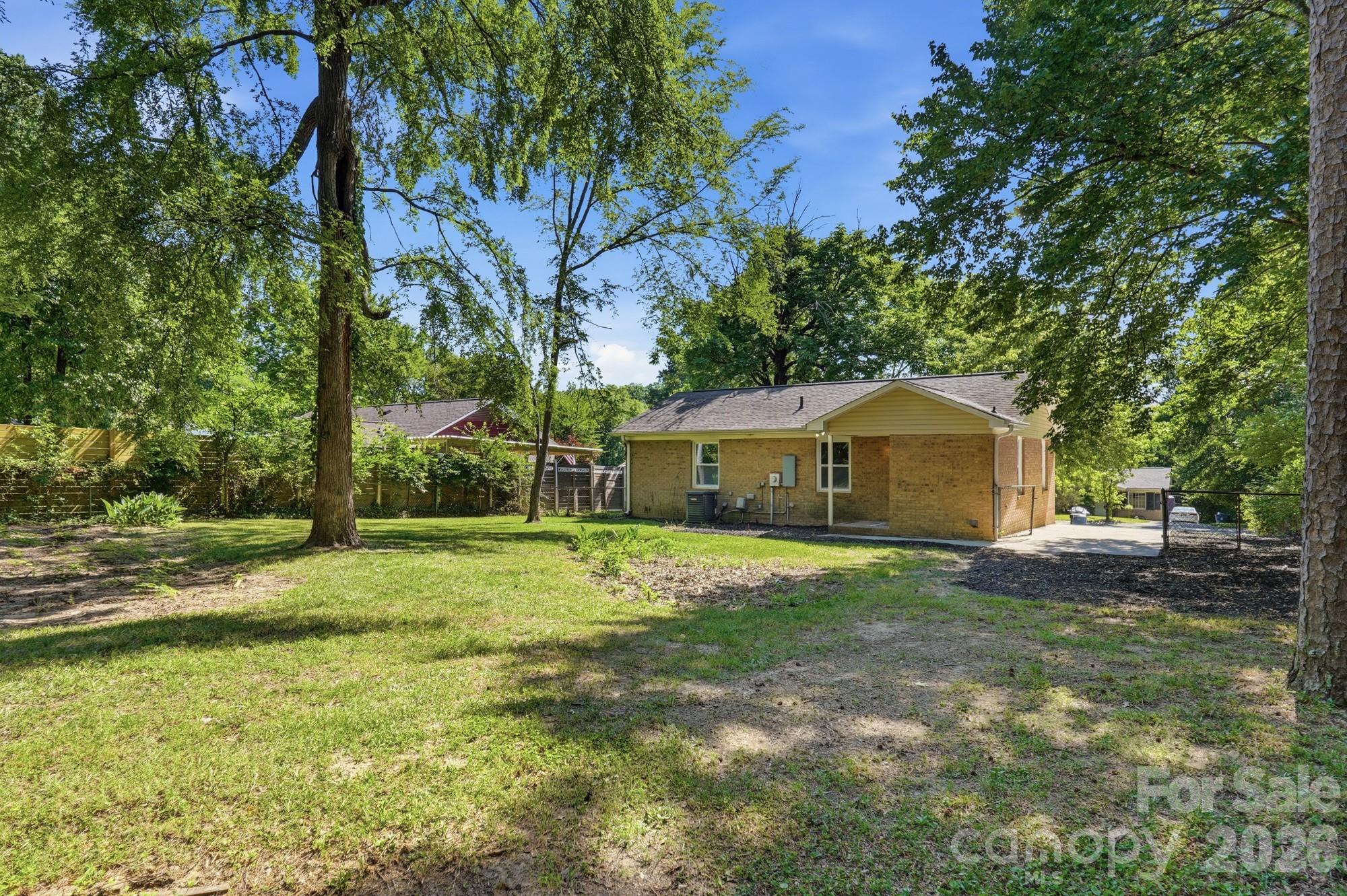 Photo 32 of 9828 Starwood Drive, Charlotte, NC