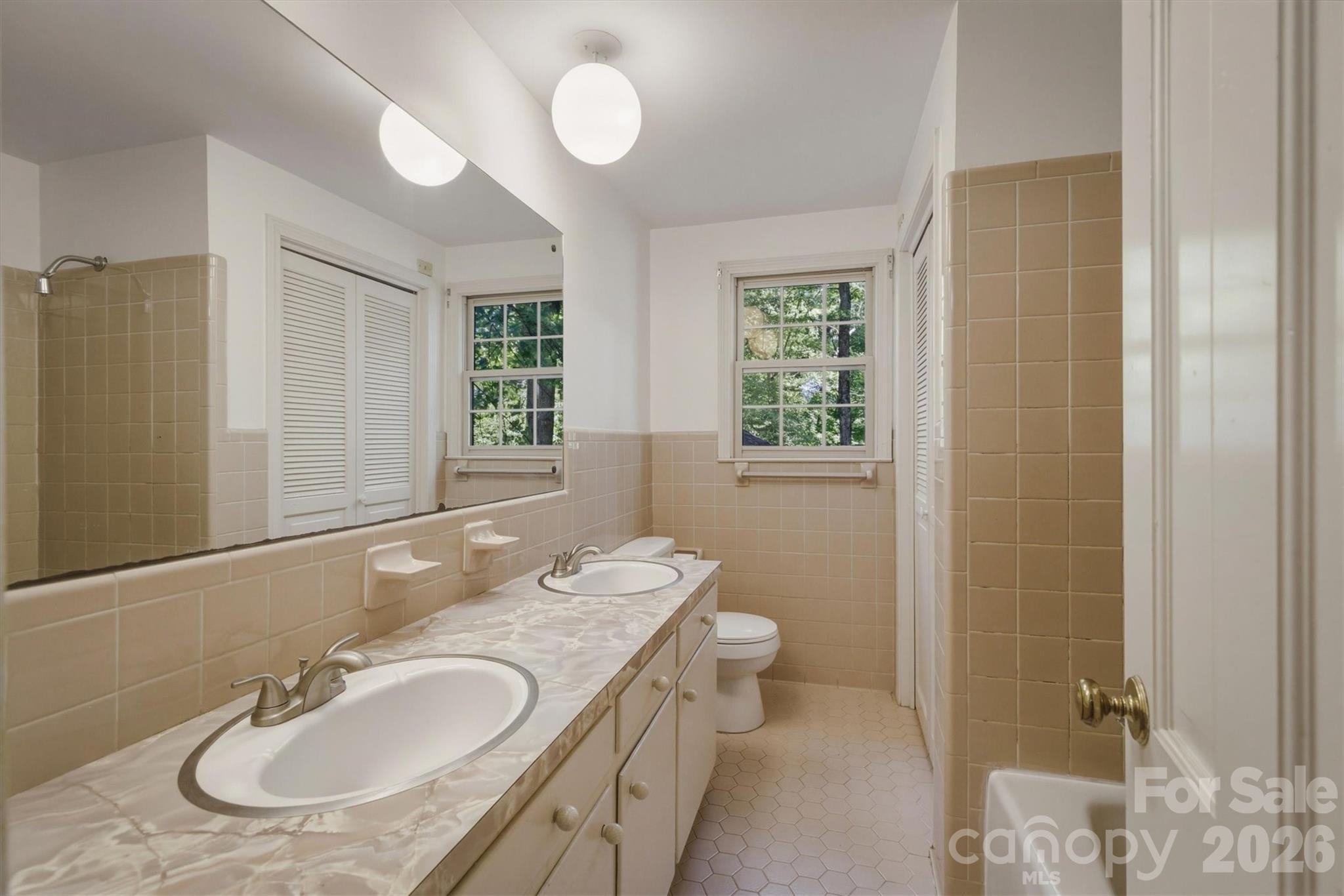102 Woodland Drive, Morganton, NC - photo 31 of 46