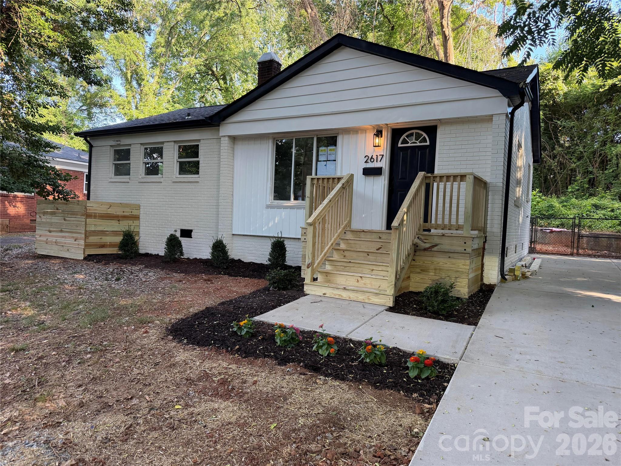 Photo 3 of 2617 Clydesdale Terrace, Charlotte, NC