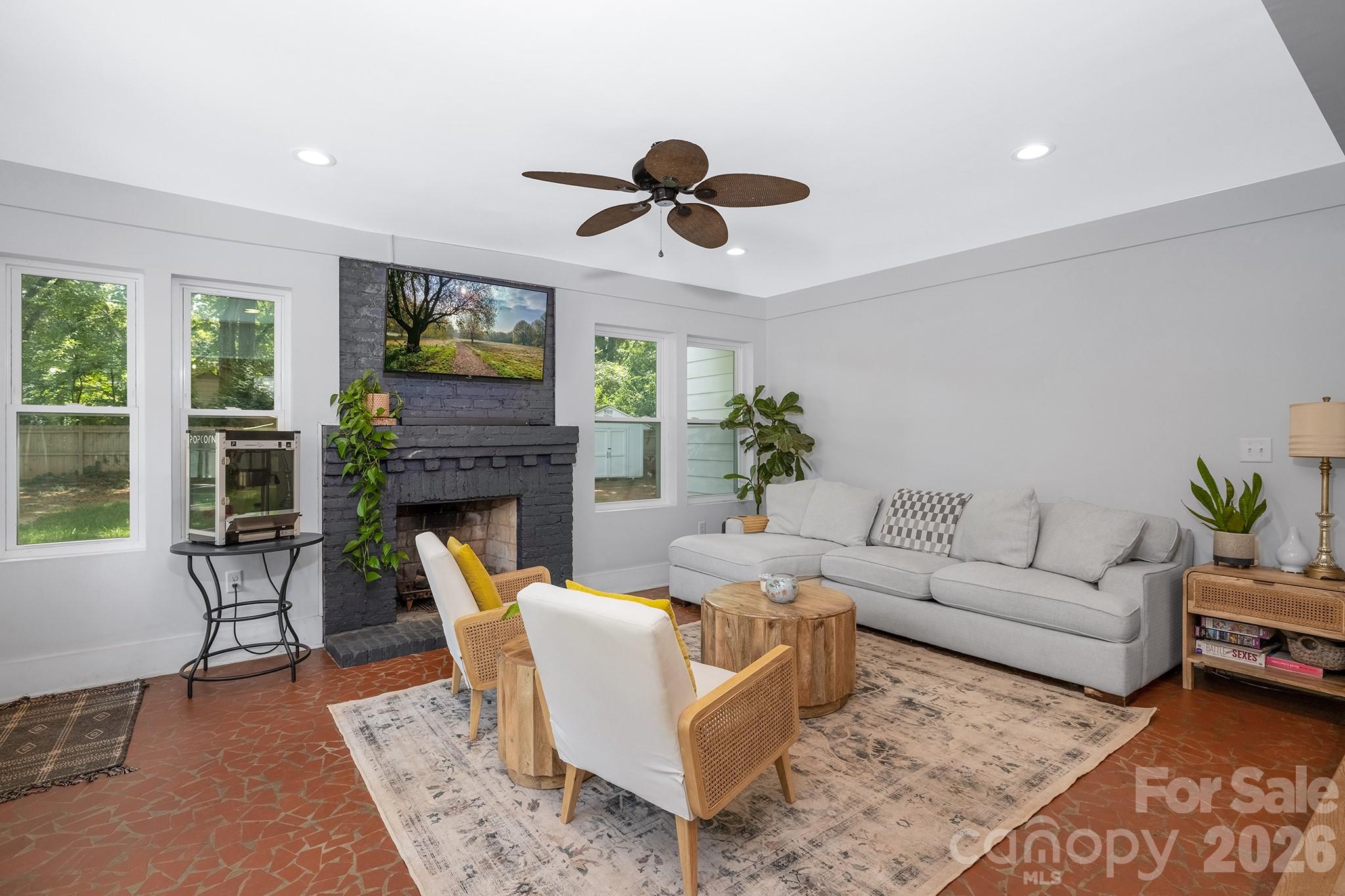 Photo 8 of 6213 Sharon Road, Charlotte, NC