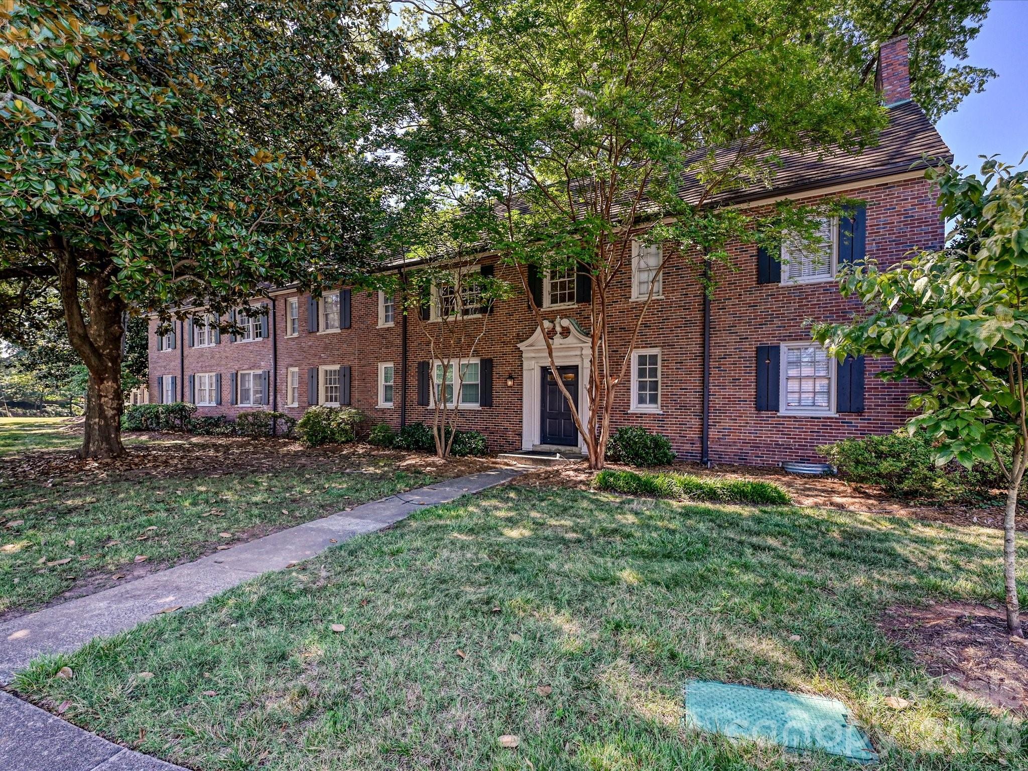 Home for sale at 107 S Laurel Avenue101A, Charlotte, NC — photo 1 of 16