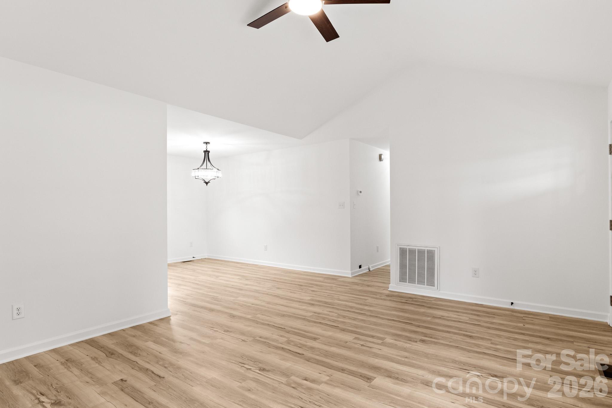 Photo 10 of 2931 Greenleaf Road, Clover, SC