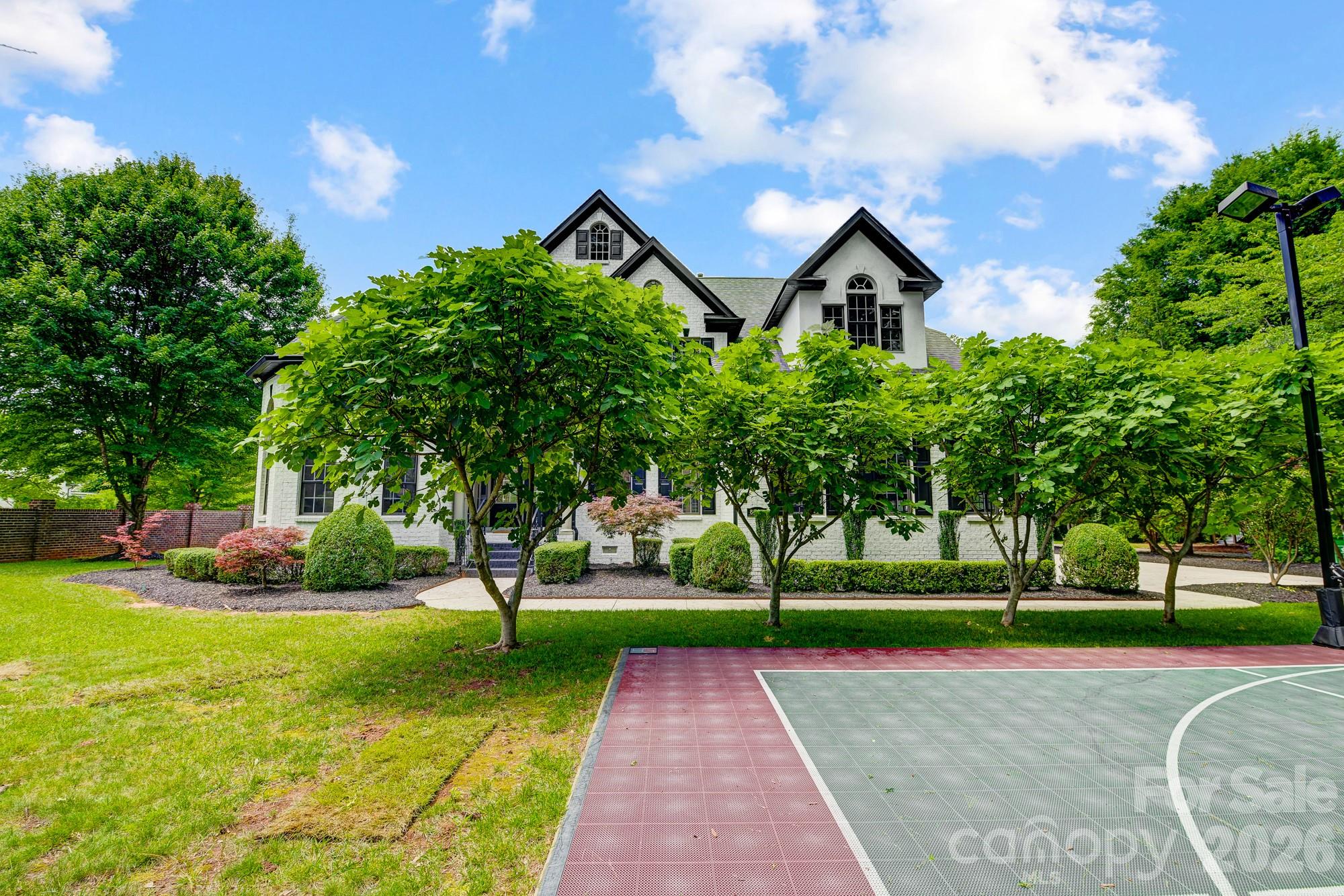 Photo 2 of 8707 Fairview Road, Charlotte, NC