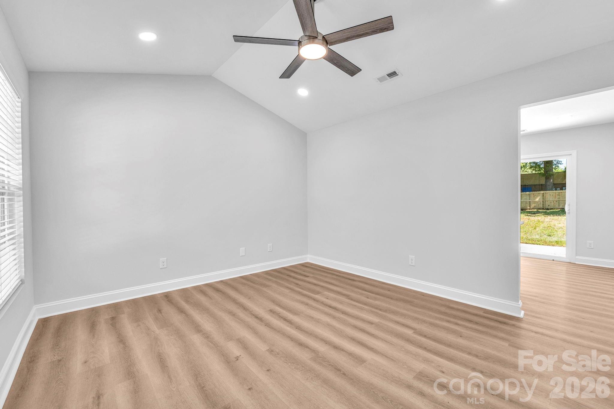 1426 Fontana Avenue, Charlotte, NC - photo 24 of 41