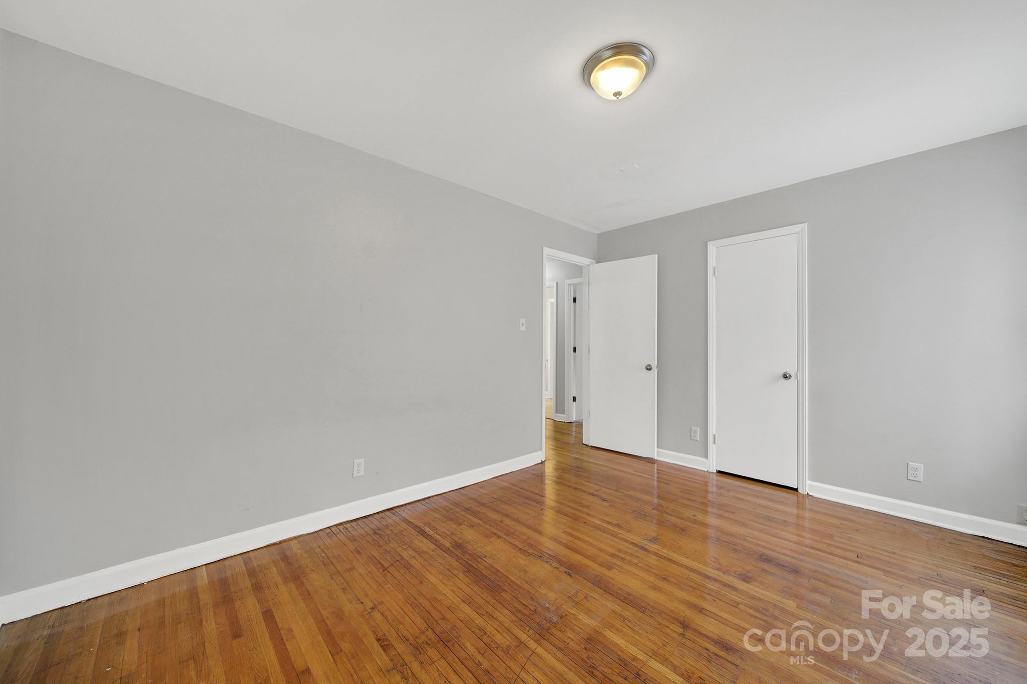 Photo 10 of 5300 Grafton Drive, Charlotte, NC