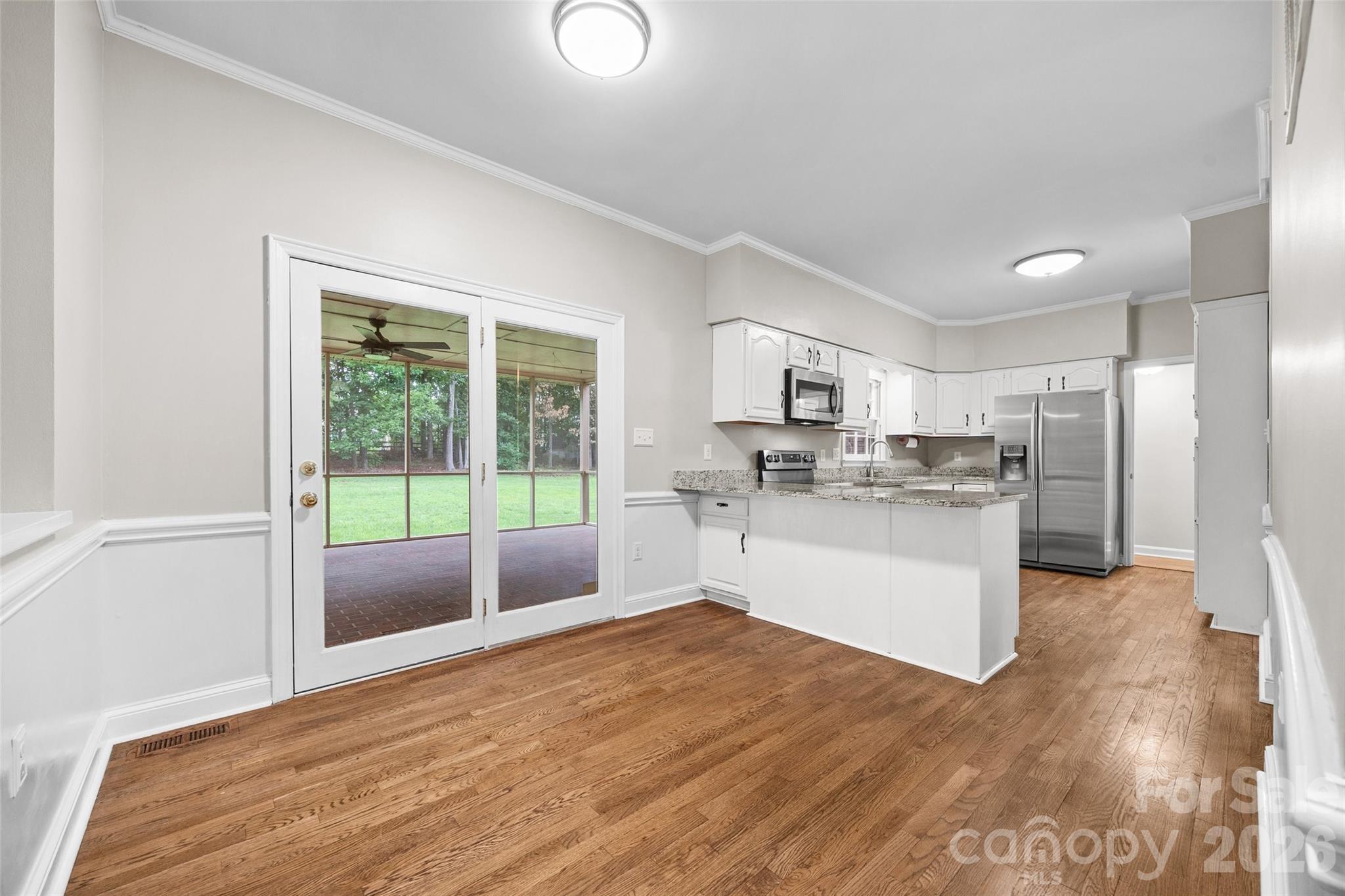 Photo 10 of 2115 E Providence Drive, Charlotte, NC