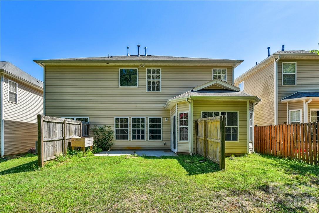 Photo 30 of 15614 Normans Landing Drive, Charlotte, NC