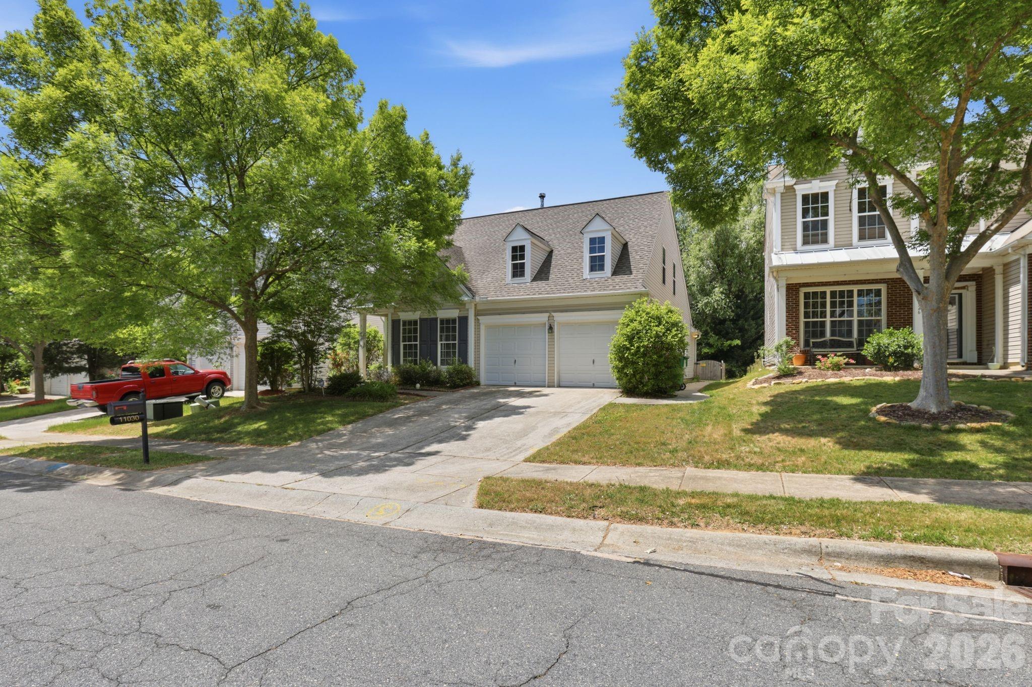 Photo 3 of 11030 Holm Oak Place, Charlotte, NC