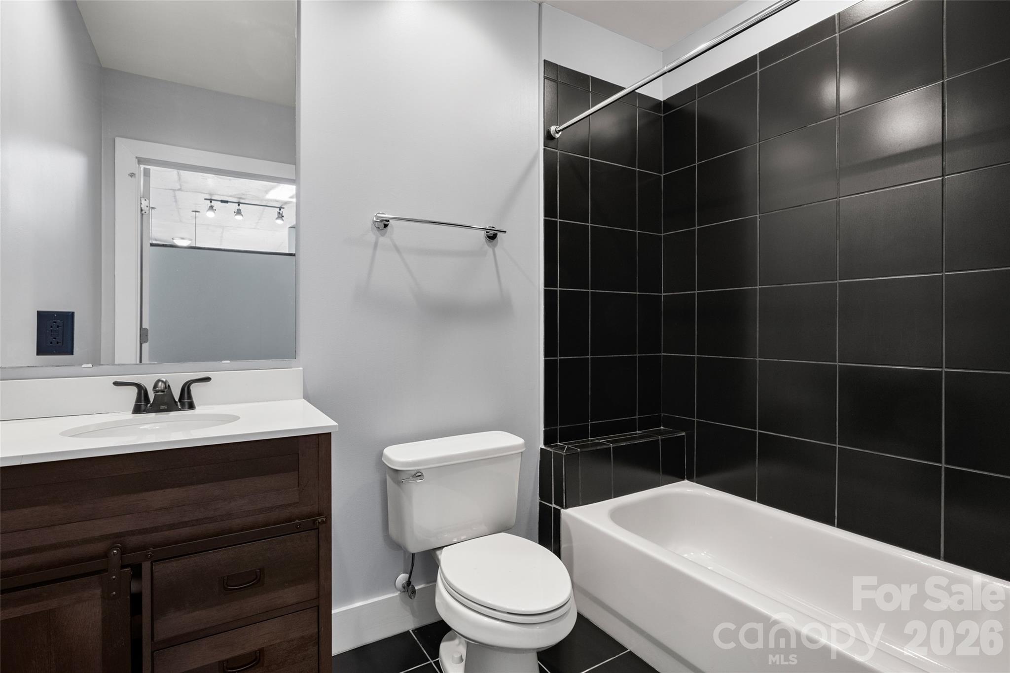 Photo 19 of 505 E 6th Street707, Charlotte, NC