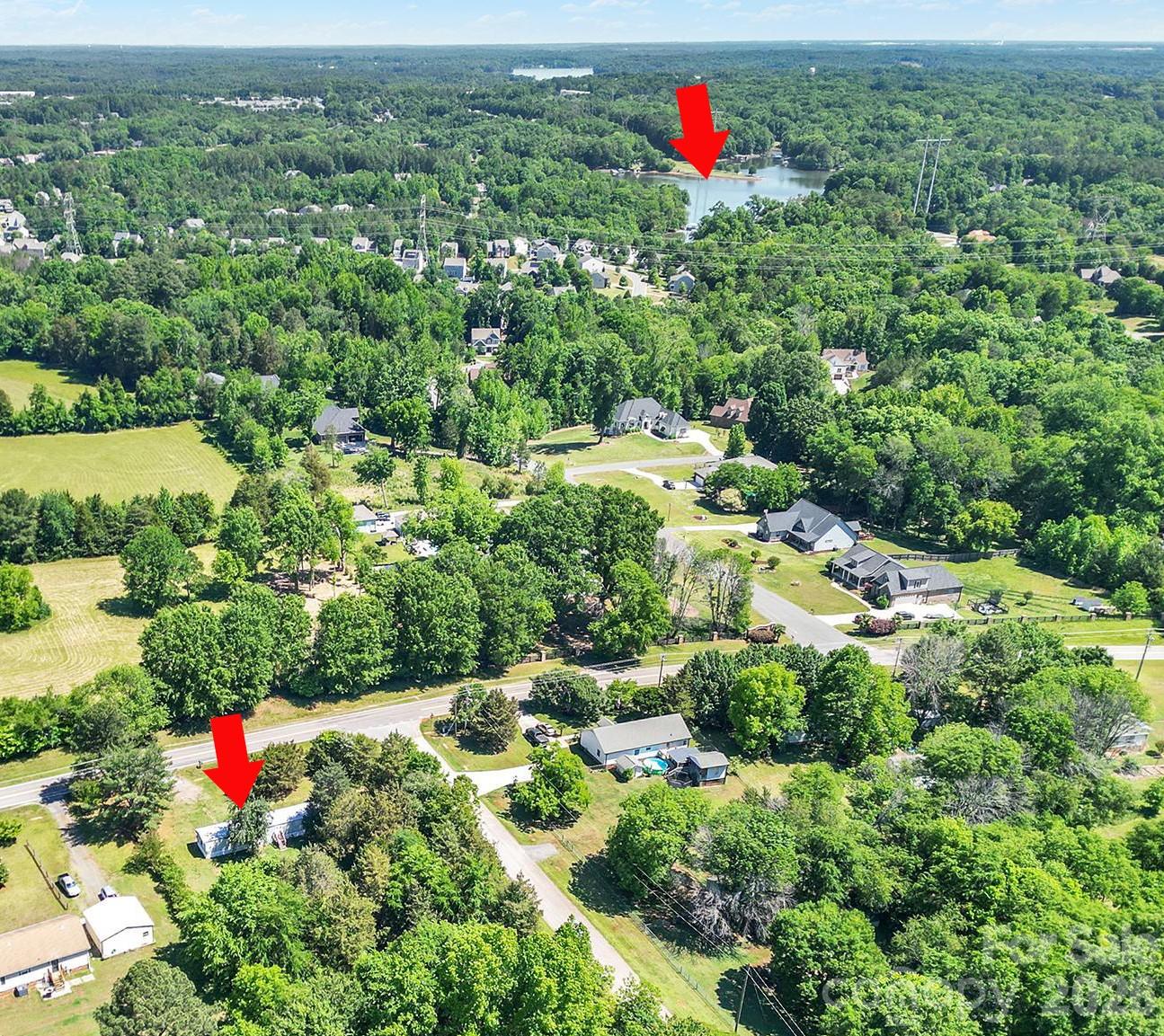 6067 Lake Wylie Road, Lake Wylie, SC - photo 3 of 12