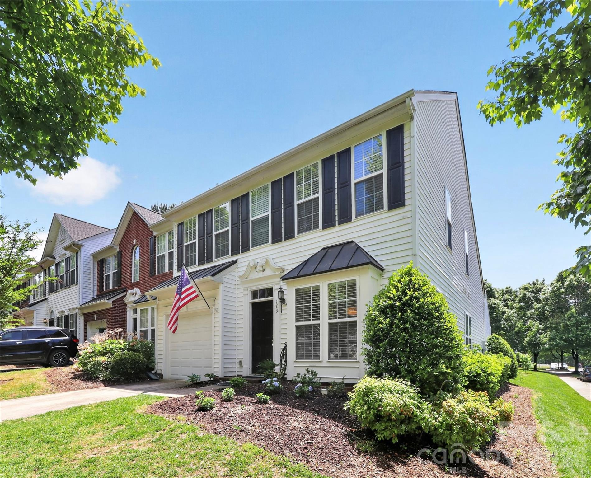 Photo 3 of 173 N Arcadian Way, Mooresville, NC