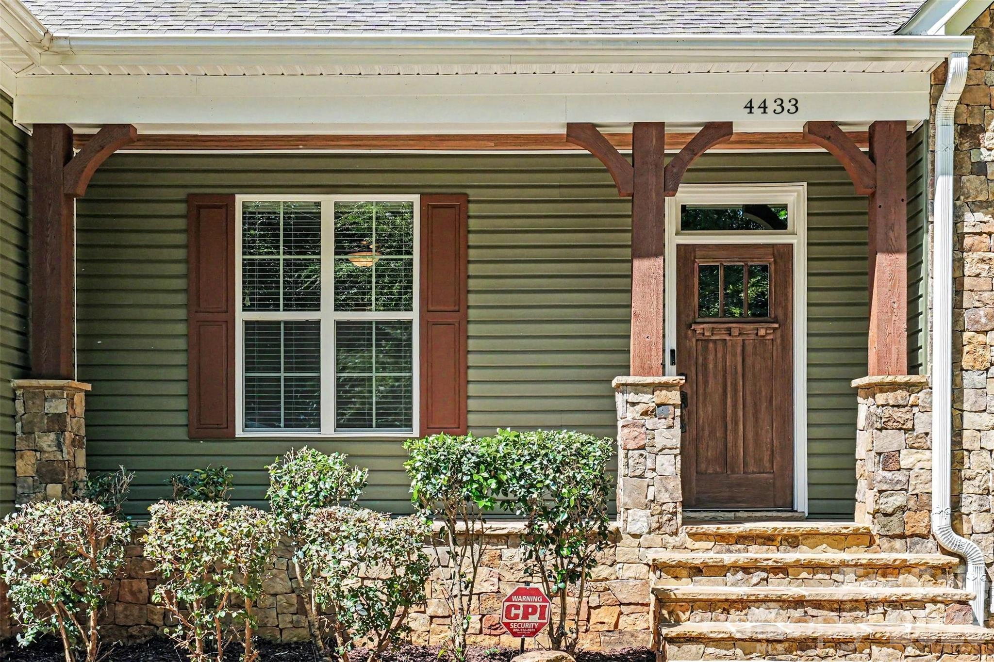 Photo 4 of 4433 Brookwood Road, Charlotte, NC