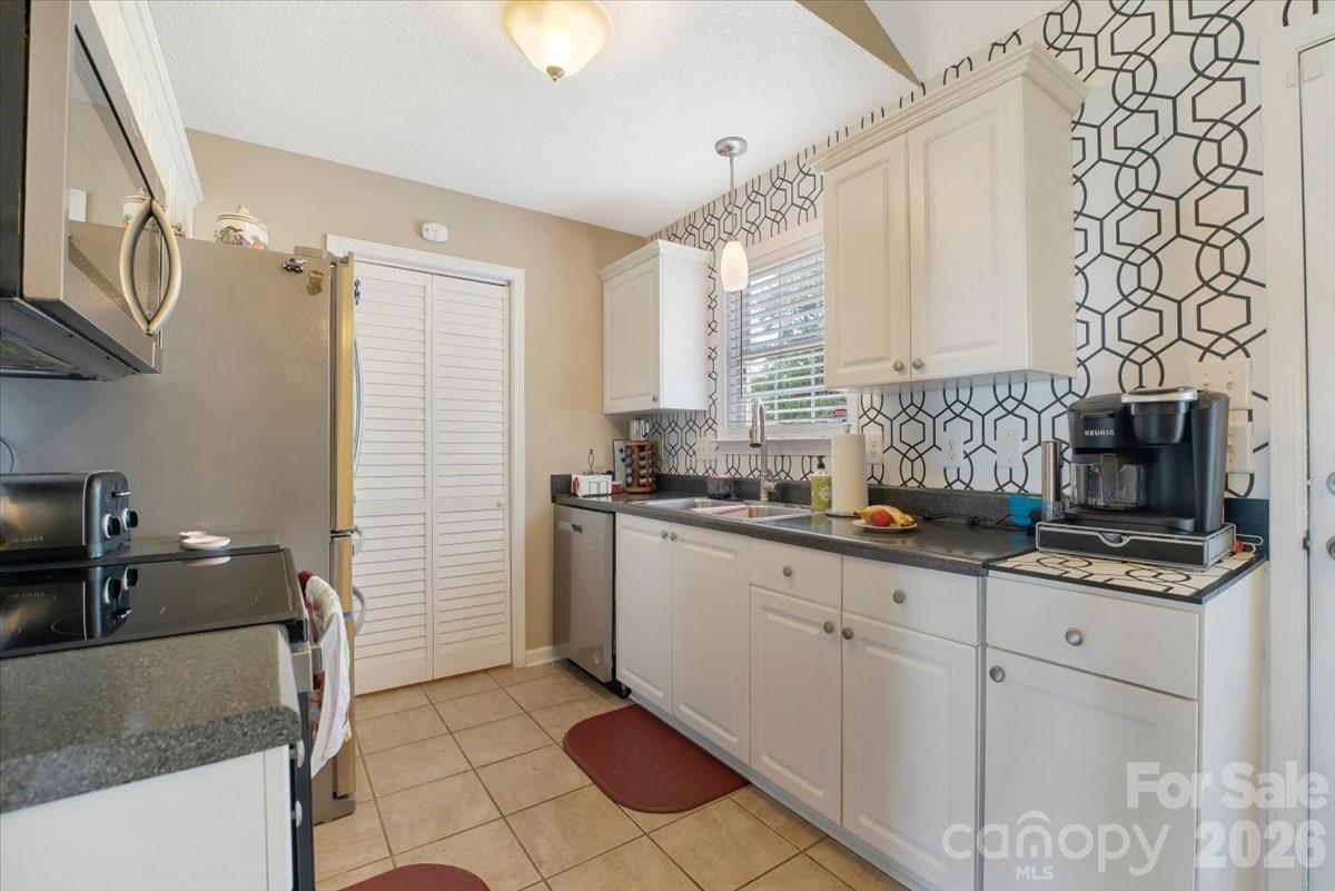 Photo 2 of 4165 Thomas Sam Drive, Rock Hill, SC