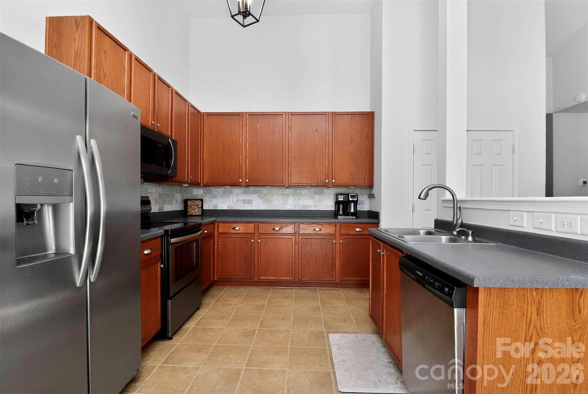 Photo 18 of 8807 Heartleaf Road, Charlotte, NC