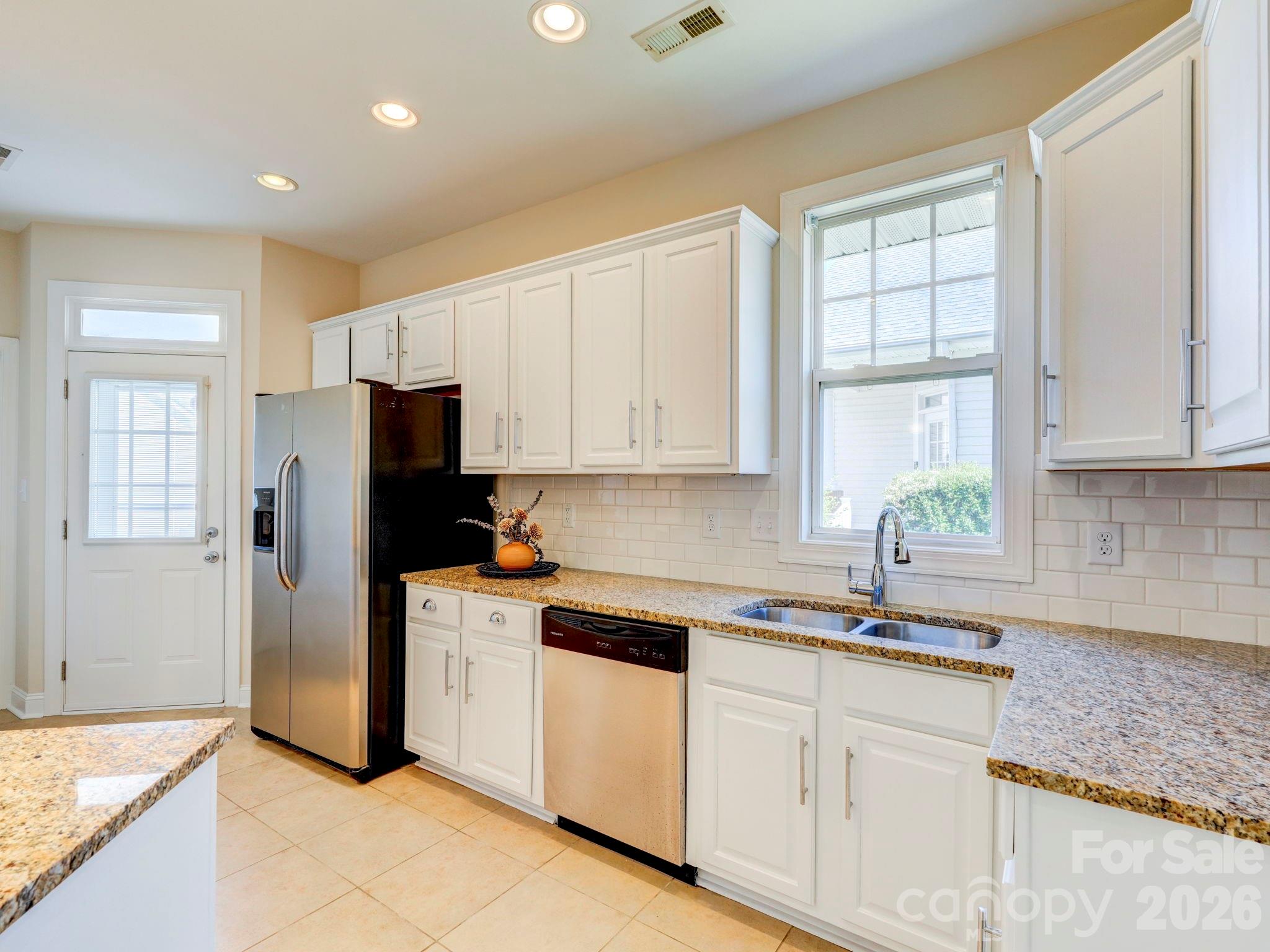 2025 Gable Way Lane, Matthews, NC - photo 20 of 37
