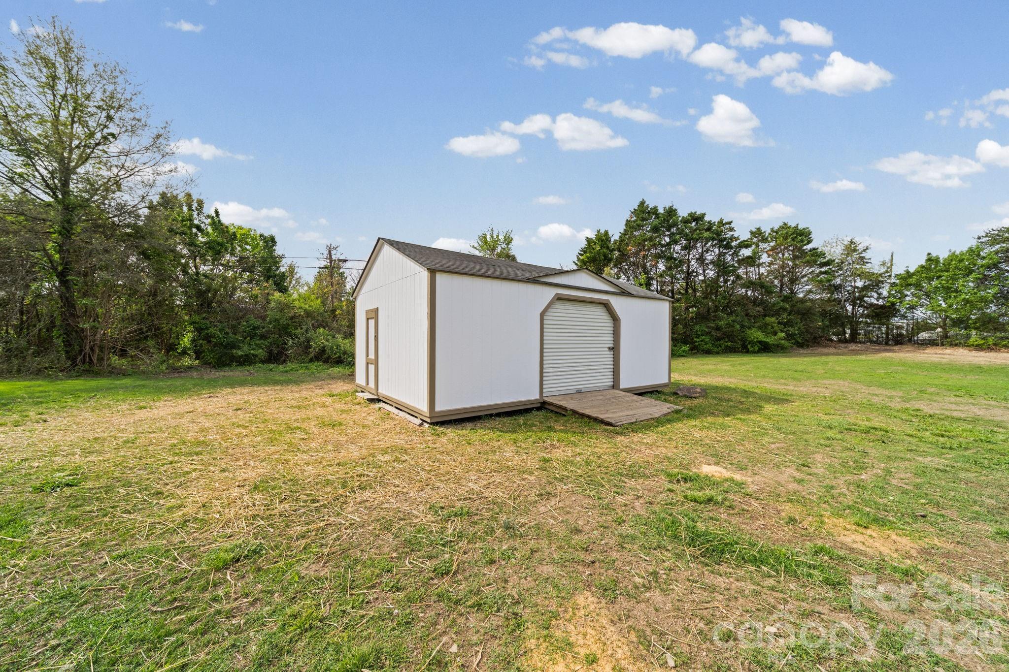 511 W Passaic Street, Peachland, NC - photo 12 of 48