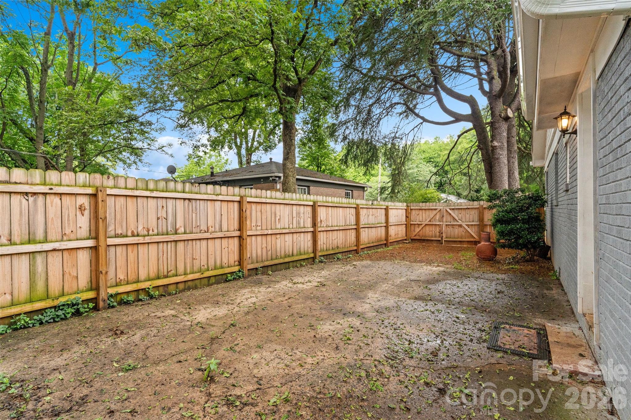 Photo 27 of 1626 Taylor Avenue, Charlotte, NC