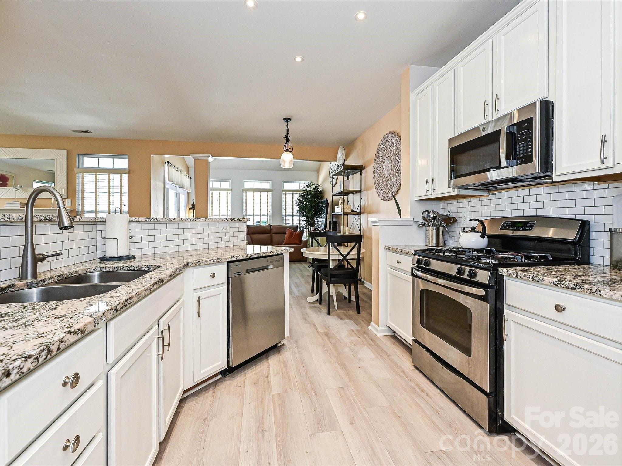 9740 Springholm Drive, Charlotte, NC - photo 17 of 42