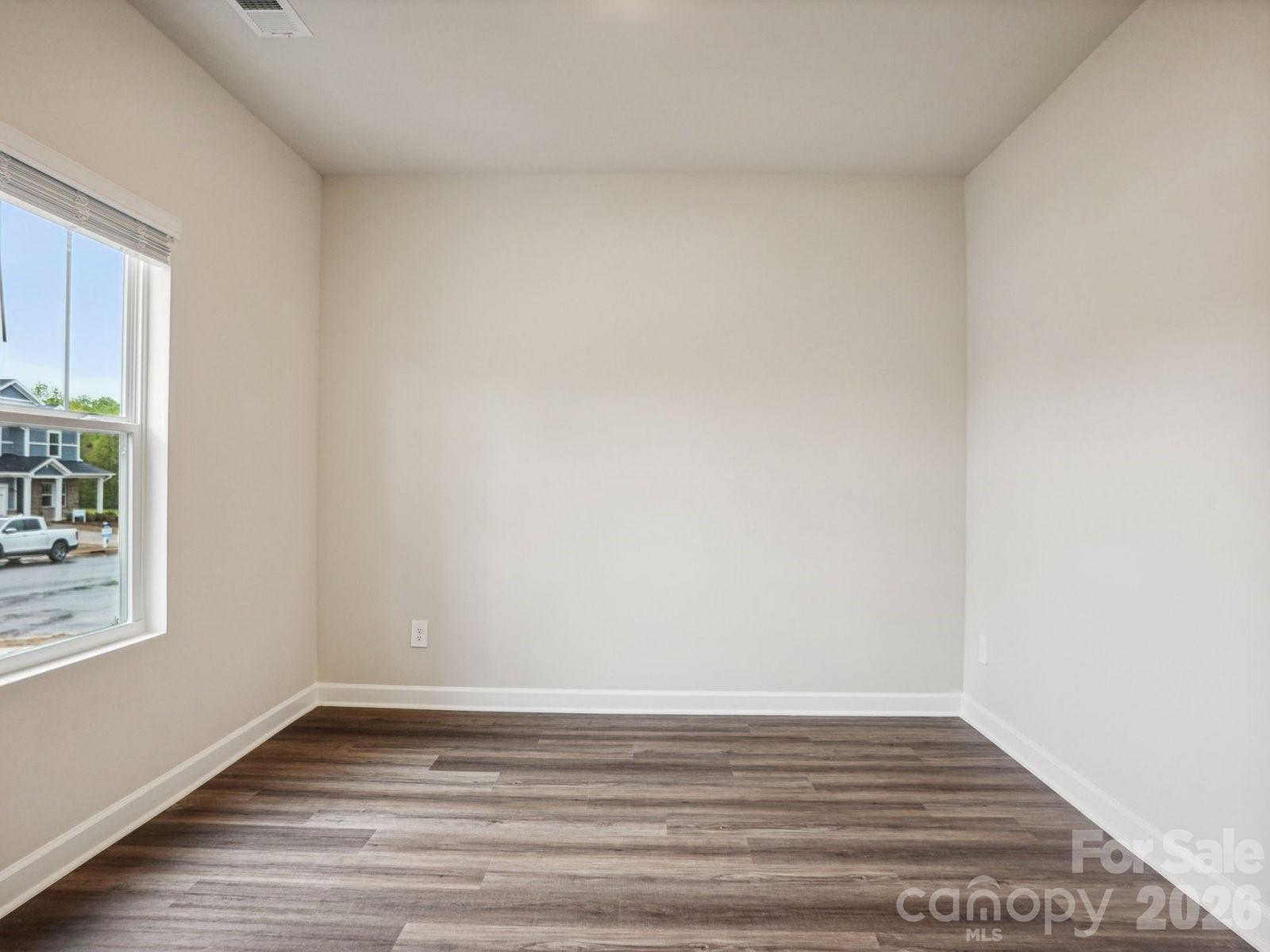 2067 Sunflower Circle, Newton, NC - photo 7 of 22