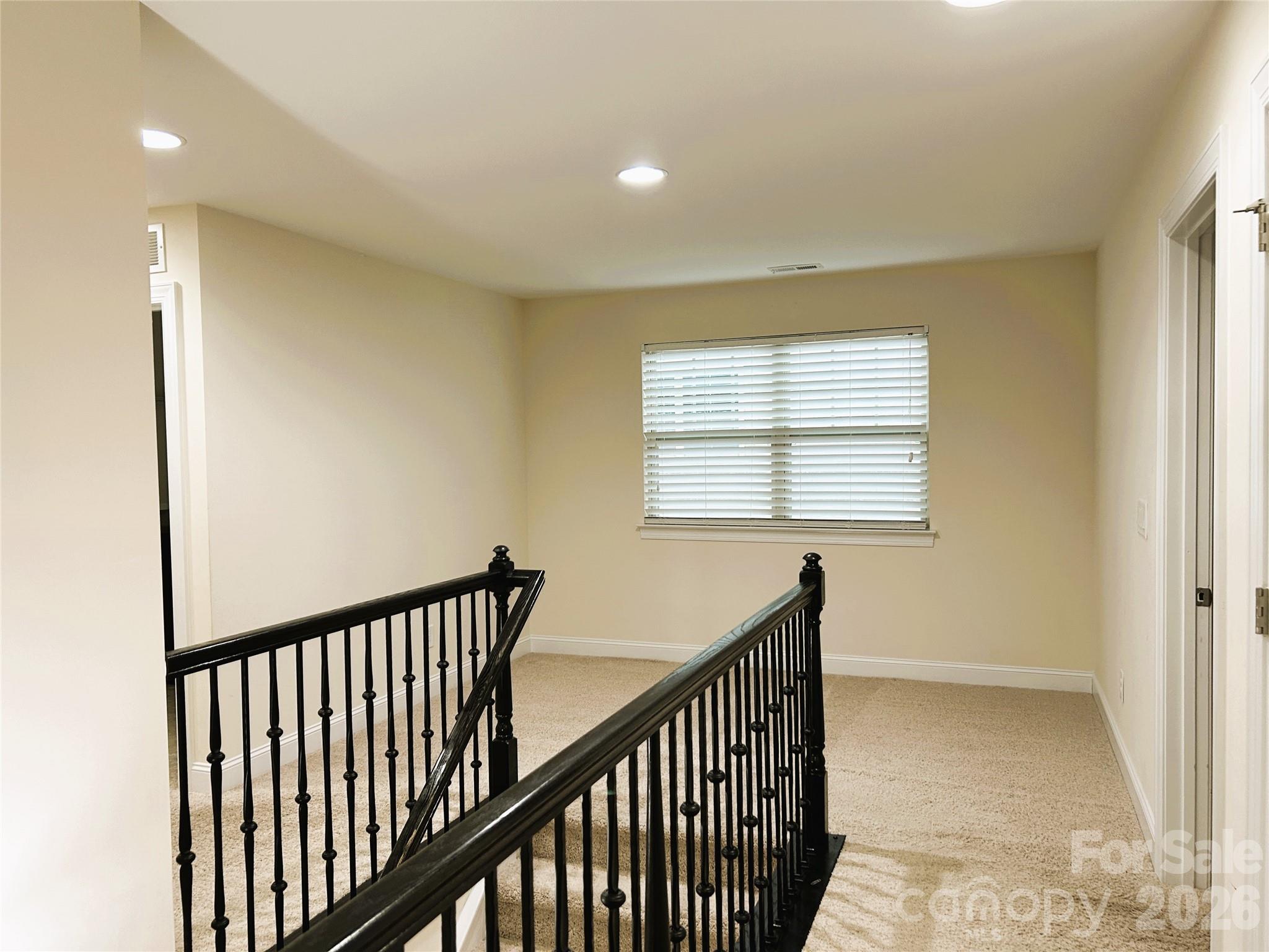 Photo 27 of 9015 Manor Oak Court, Charlotte, NC