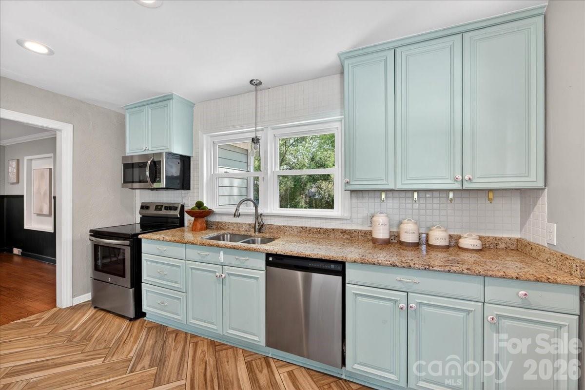 Photo 12 of 2034 Lanier Avenue, Charlotte, NC