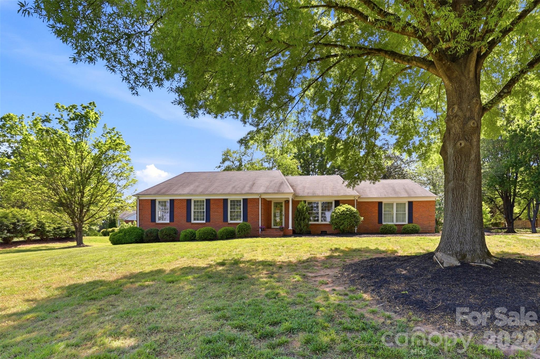 Photo 3 of 1406 Lakeview Drive, Monroe, NC